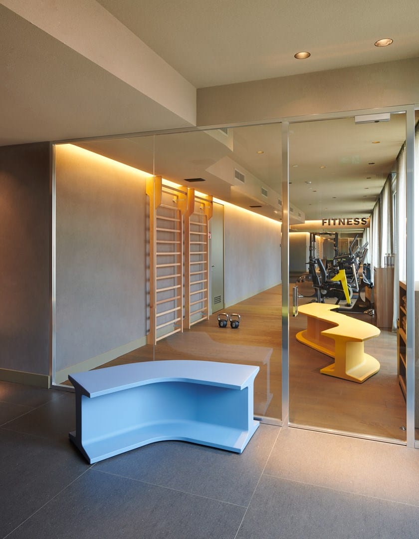 Modular polyethylene bench IRON By SLIDE design Sebastian Bergne