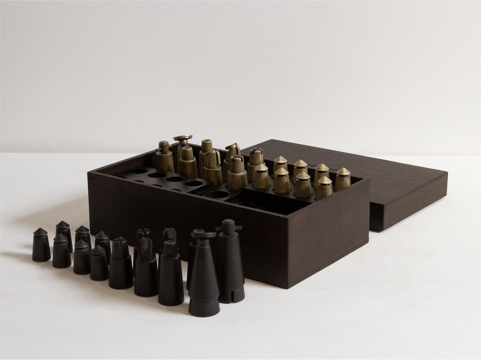 DISTRICT EIGHT - CHESS SET Game By In Stock