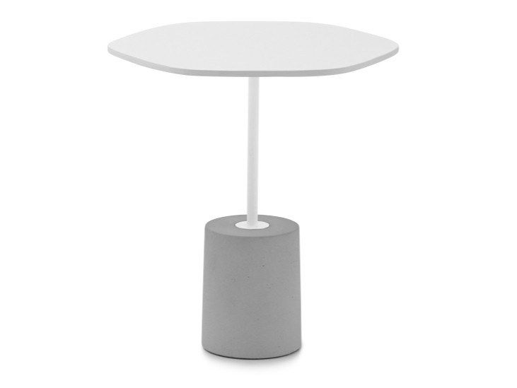 JEY OUTDOOR Round garden side table By Lapalma | design Francesco Rota