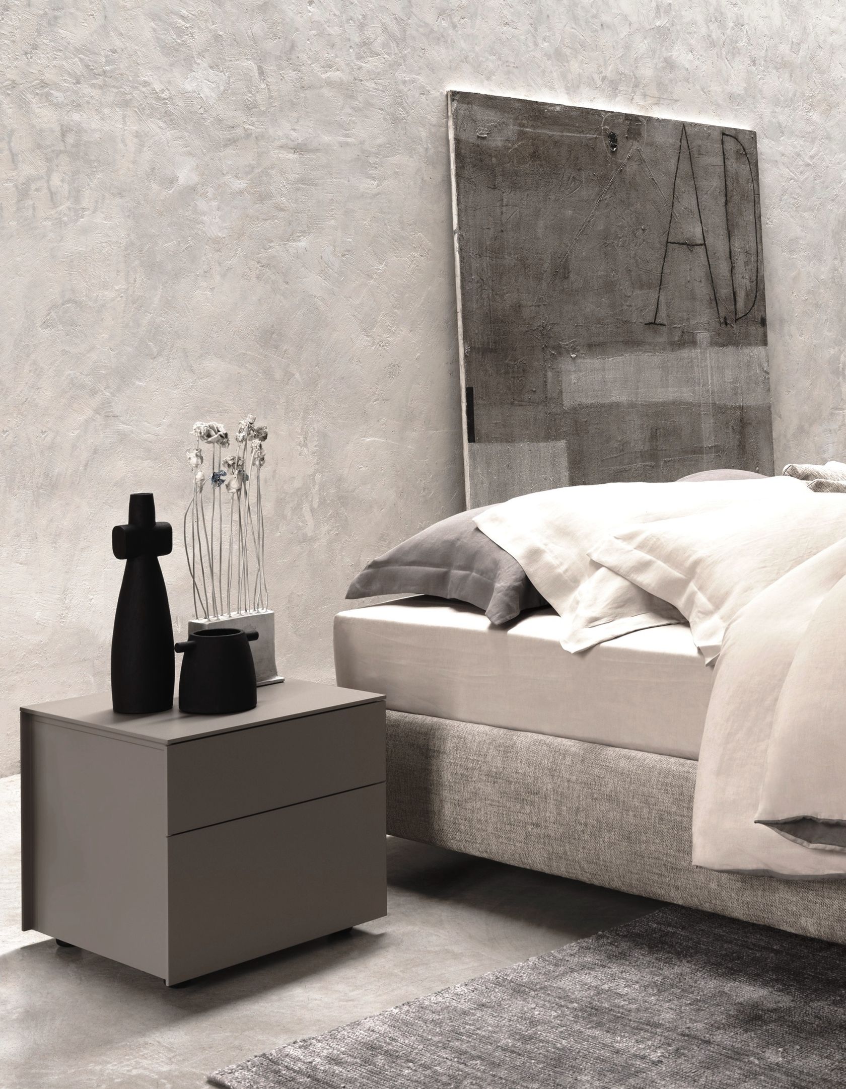 JUTA Wooden bedside table By Flou