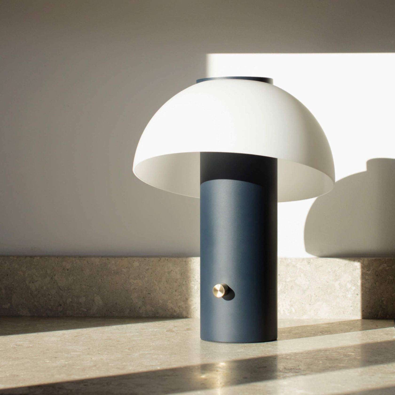 PICCOLO Smart LED table lamp By Jaune Fabrique