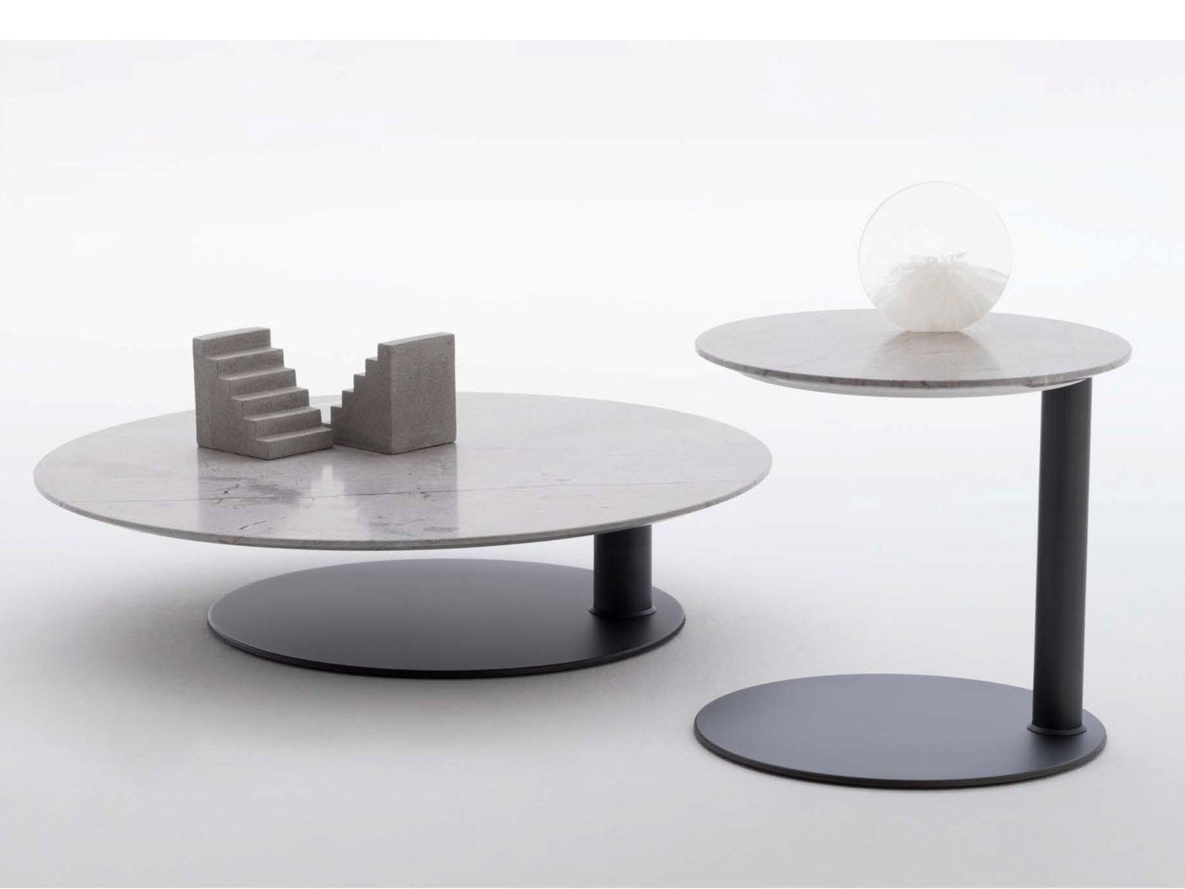 KARA Coffee table By Desiree divani | design Marc Sadler