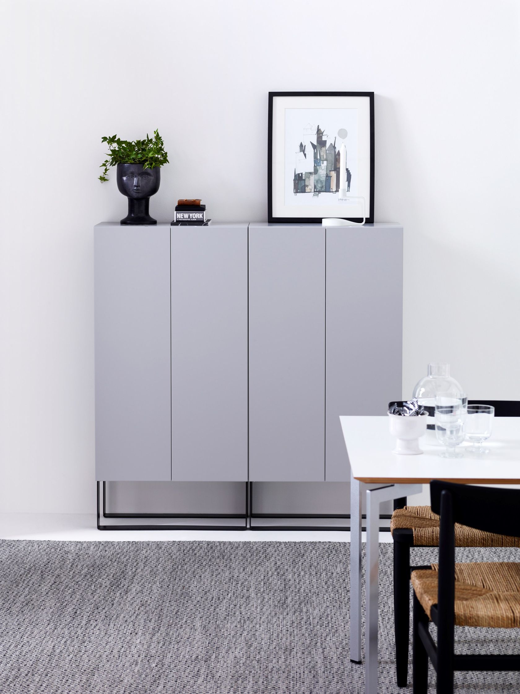 Credenza con ante a battente KARL ANDERSSON - GUESS By In Stock design ...