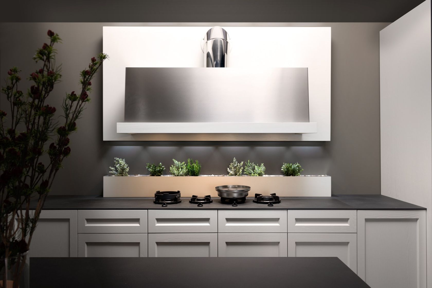 KEA Solid wood kitchen with island By Floritelli Cucine