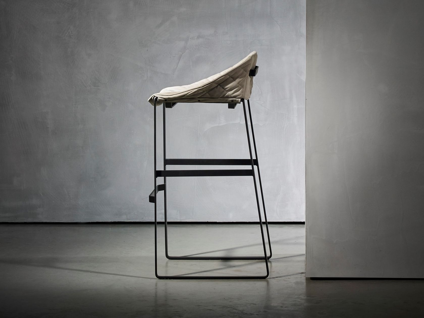 KEKKE LIVING Upholstered stool By Piet Boon | design Piet Boon