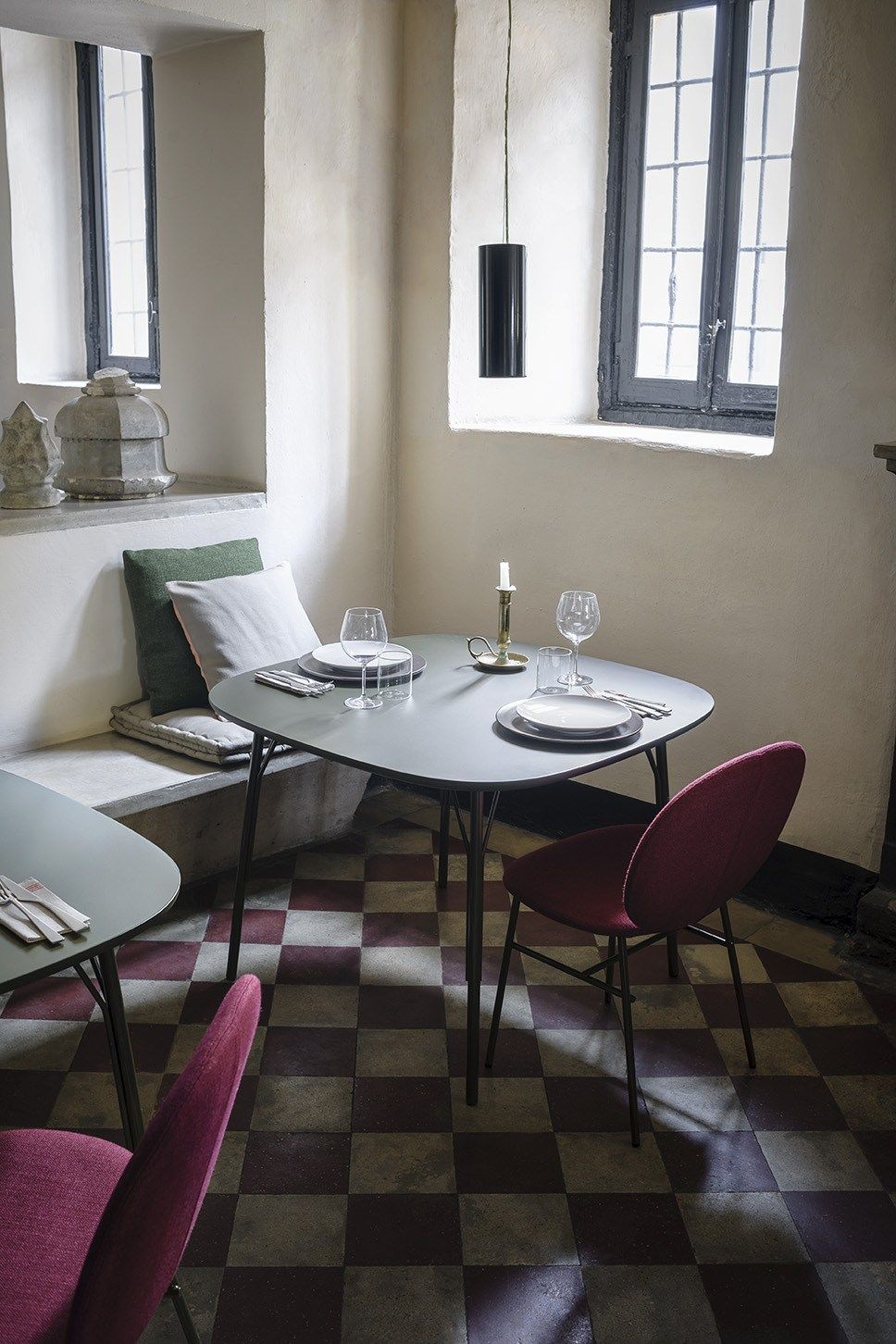 KELLY T | Square table By Tacchini design Claesson Koivisto Rune