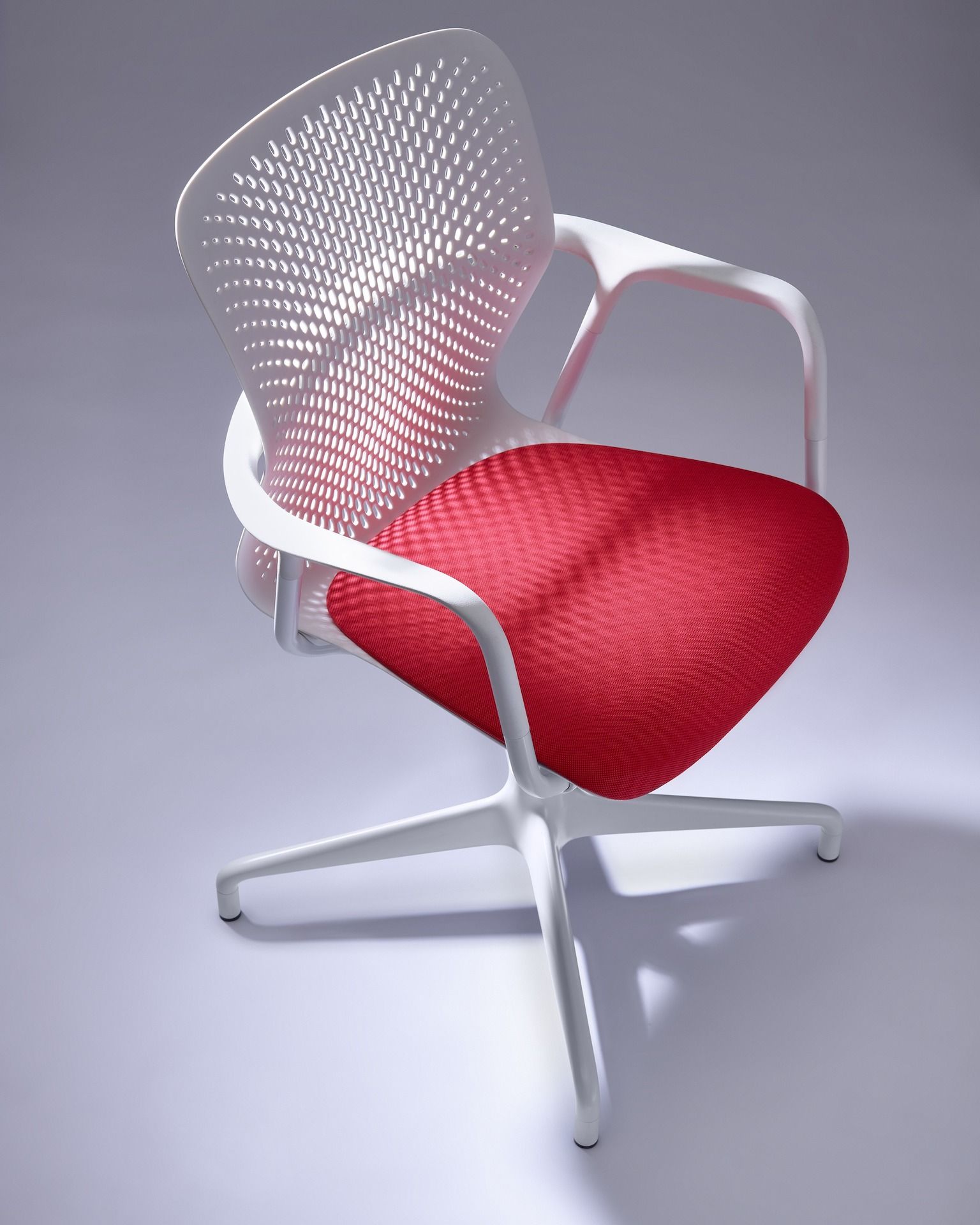 KEYN Swivel chair with spoke base By Herman Miller | design forpeople