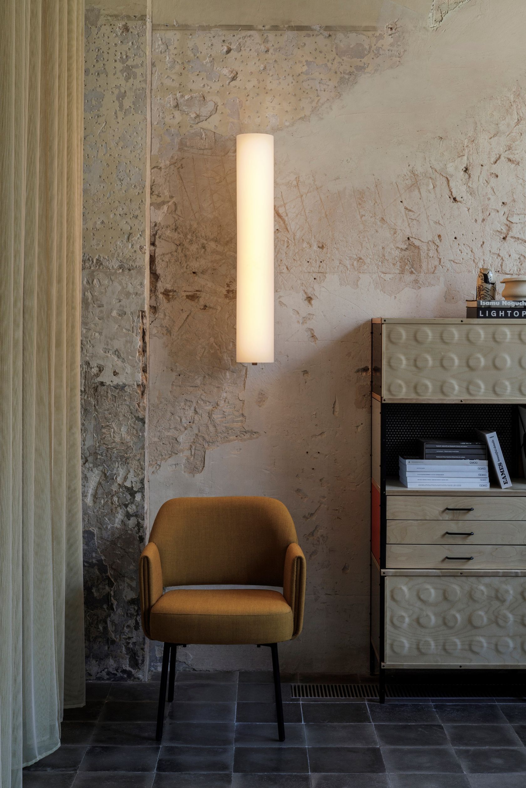 KONTUR 6444 Wall lamp By Vibia | design Sebastian Herkner