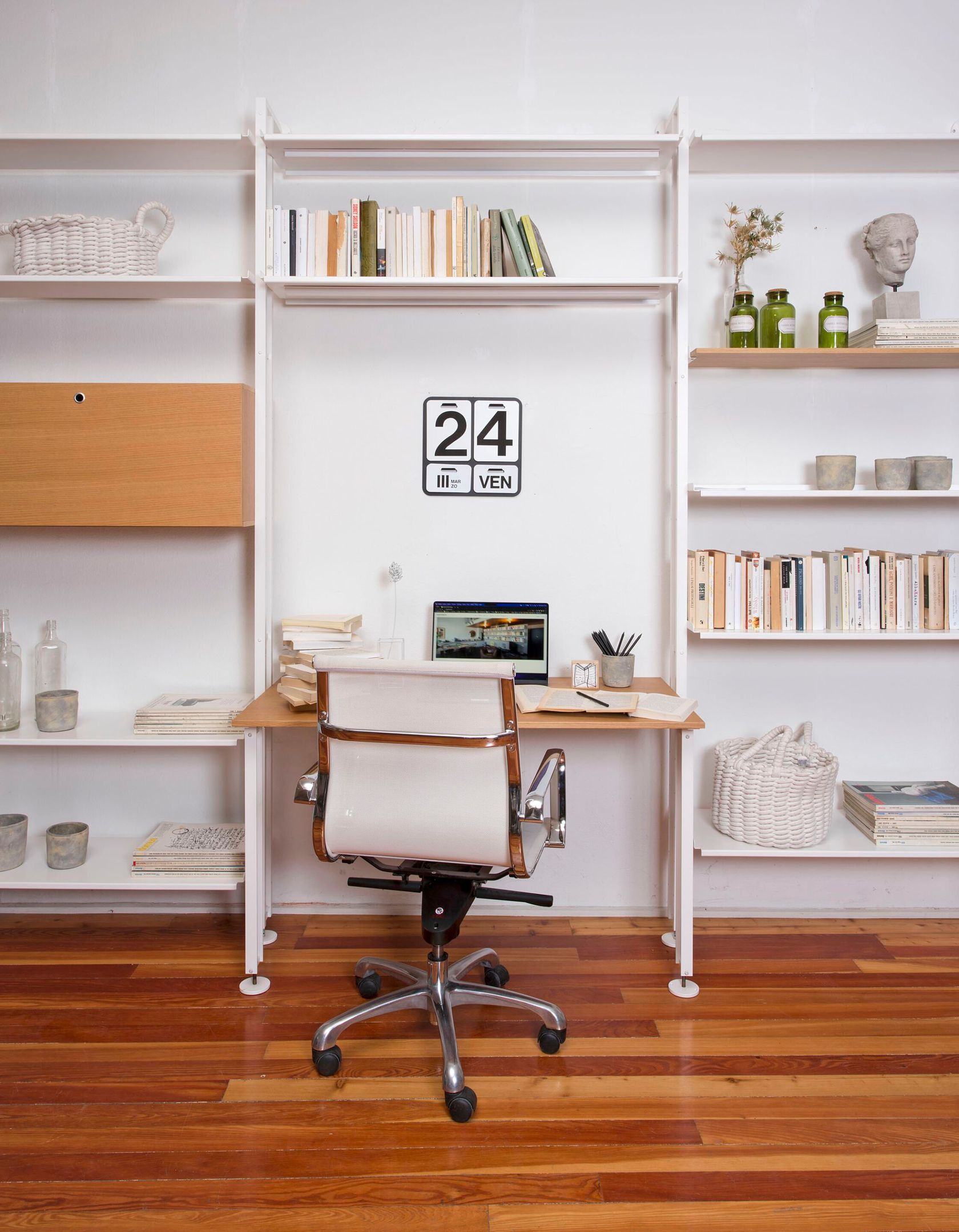 K2 STUDIO Office shelving By KRIPTONITE