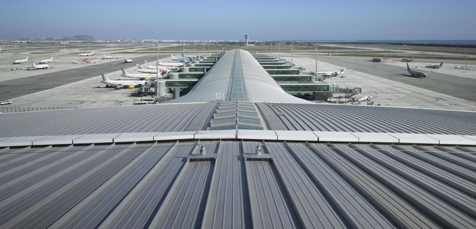 Panel metálico aislante para cubierta Kalzip Acoustic Roof By KALZIP