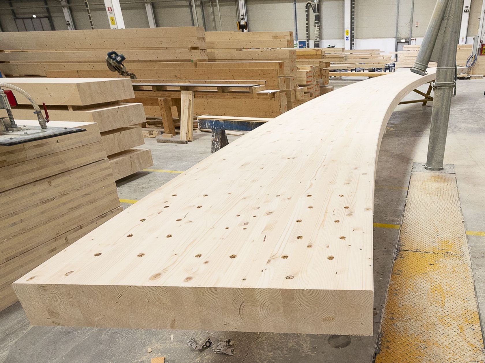 Curved Glulam Beam 木梁 By COSTANTINI LEGNO