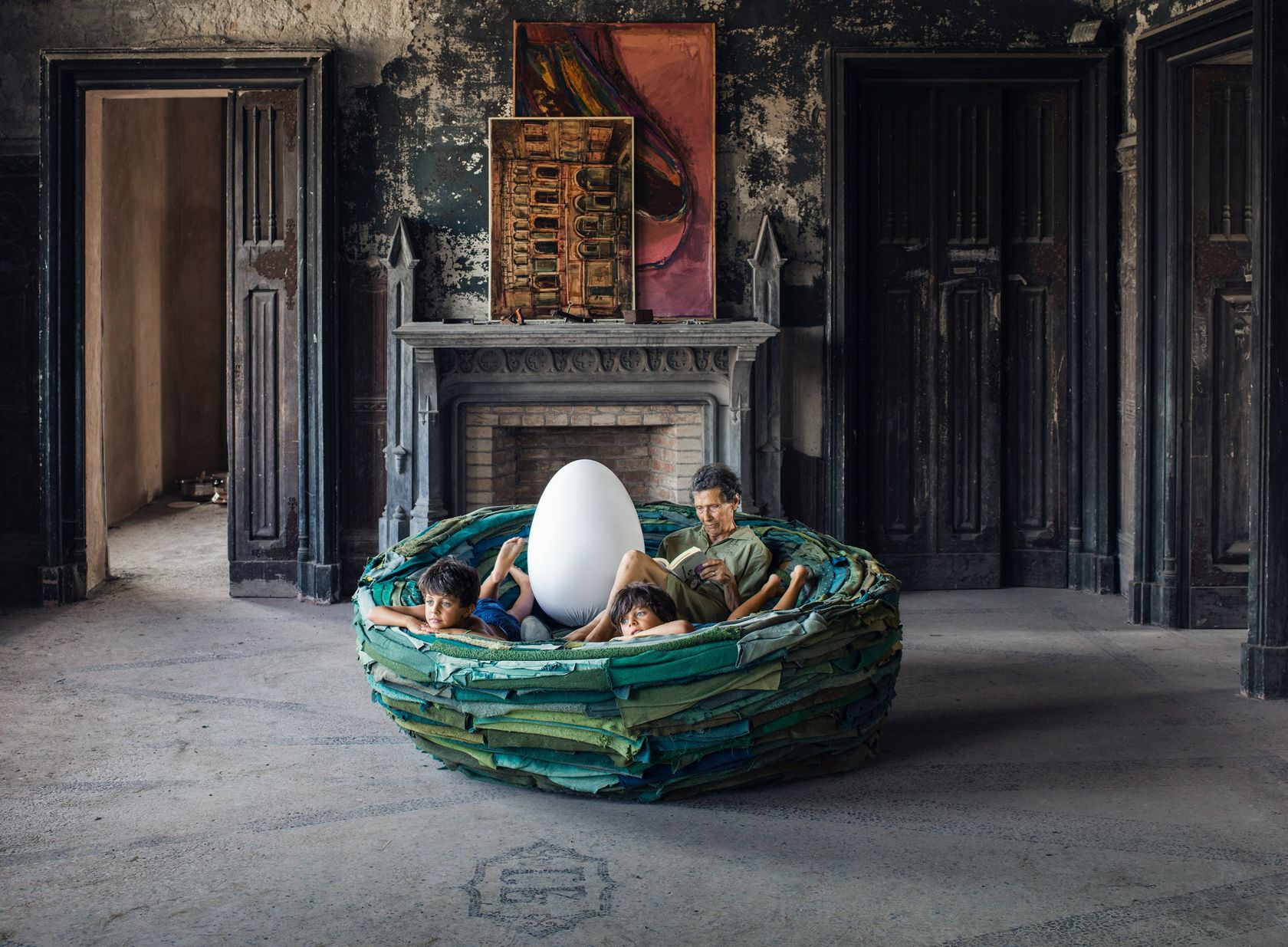 Curved sofa LA COVA By Gufram design Gianni Ruffi