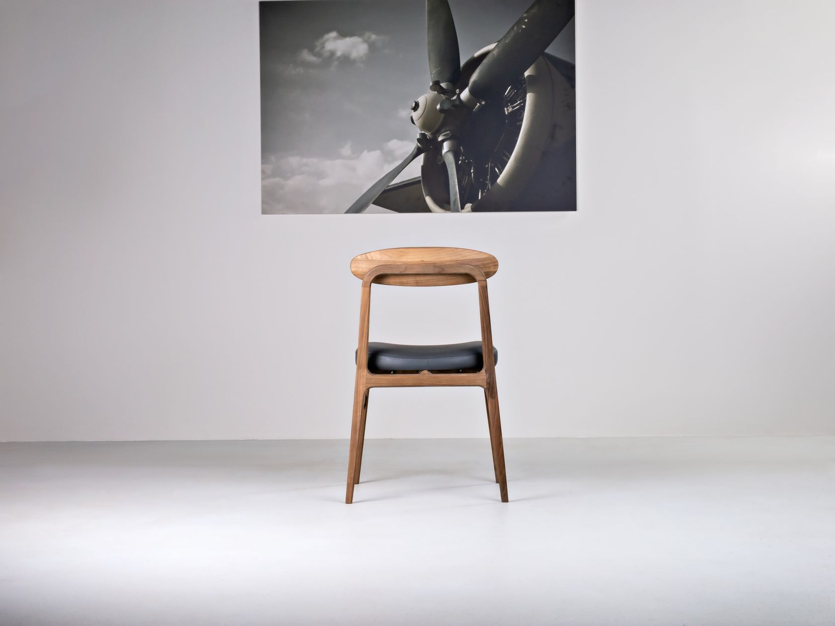 LABOR | Chair By HOOKL und STOOL design Aleksandar Ugresic