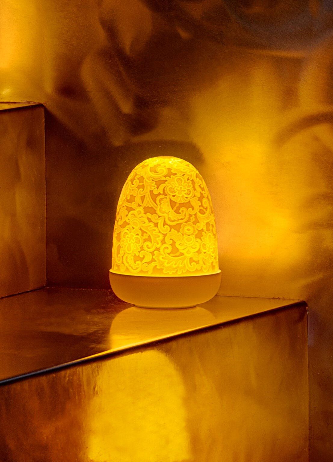 LACE DOME Table lamp By Lladró