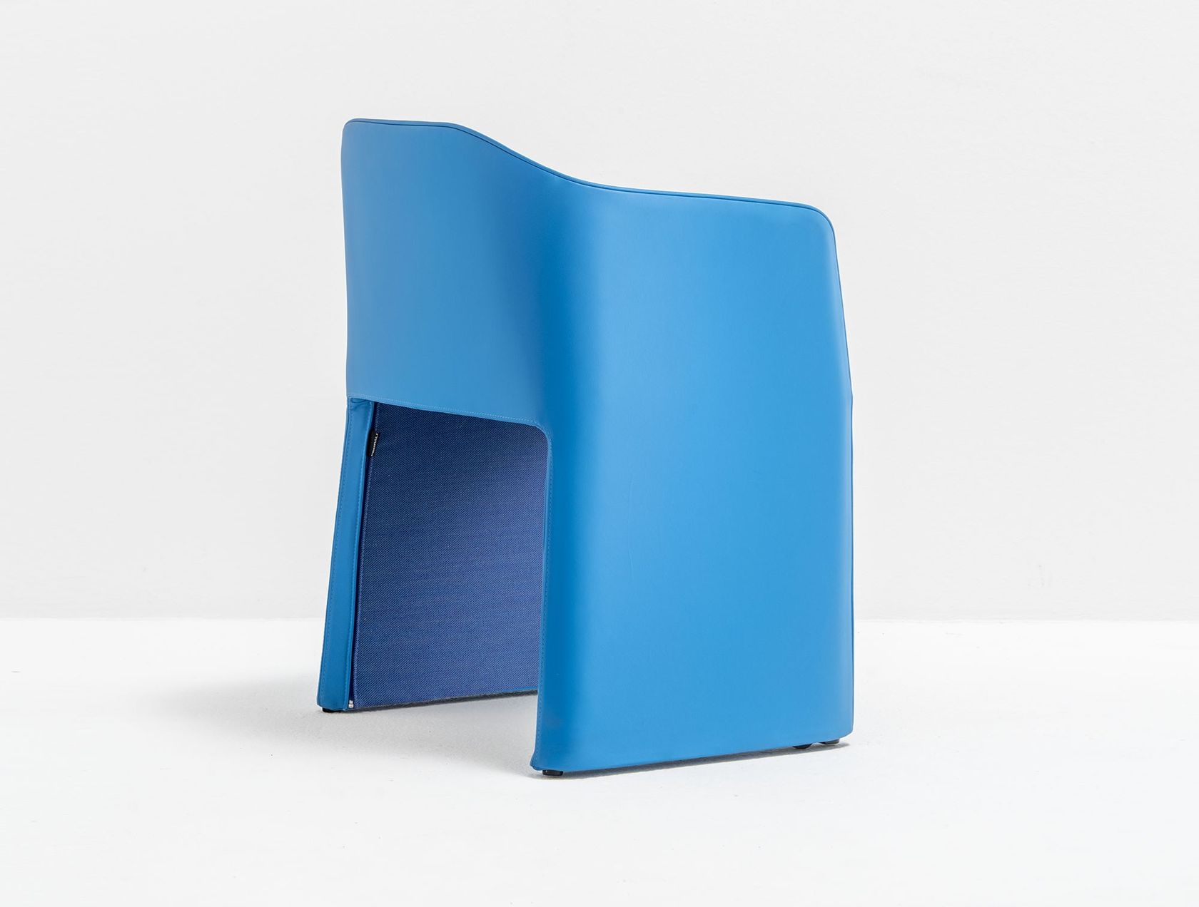 LAJA WINGS 889F Chair By Pedrali