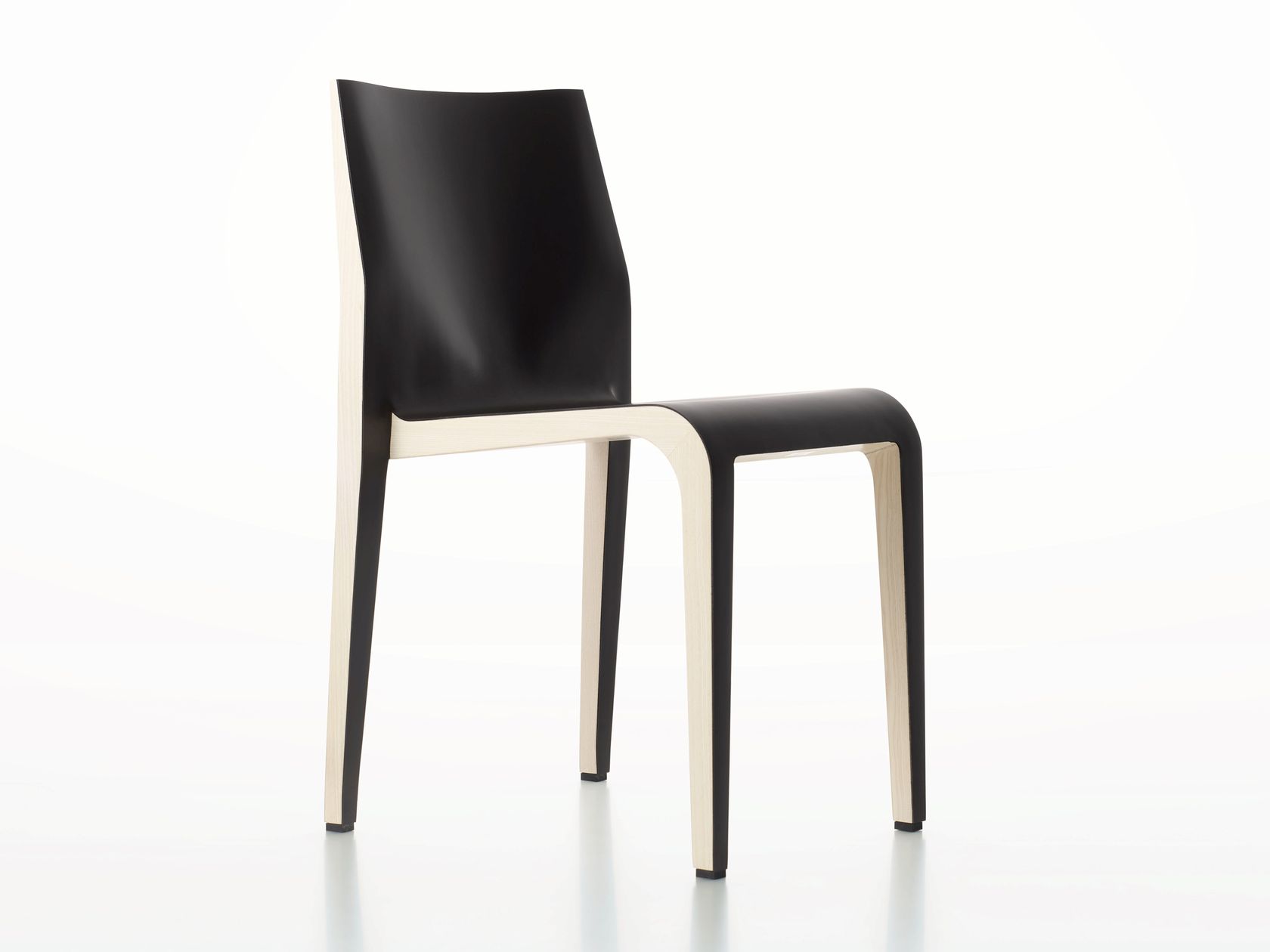 LALEGGERA HIDE LEATHER Chair By Alias | design Riccardo Blumer