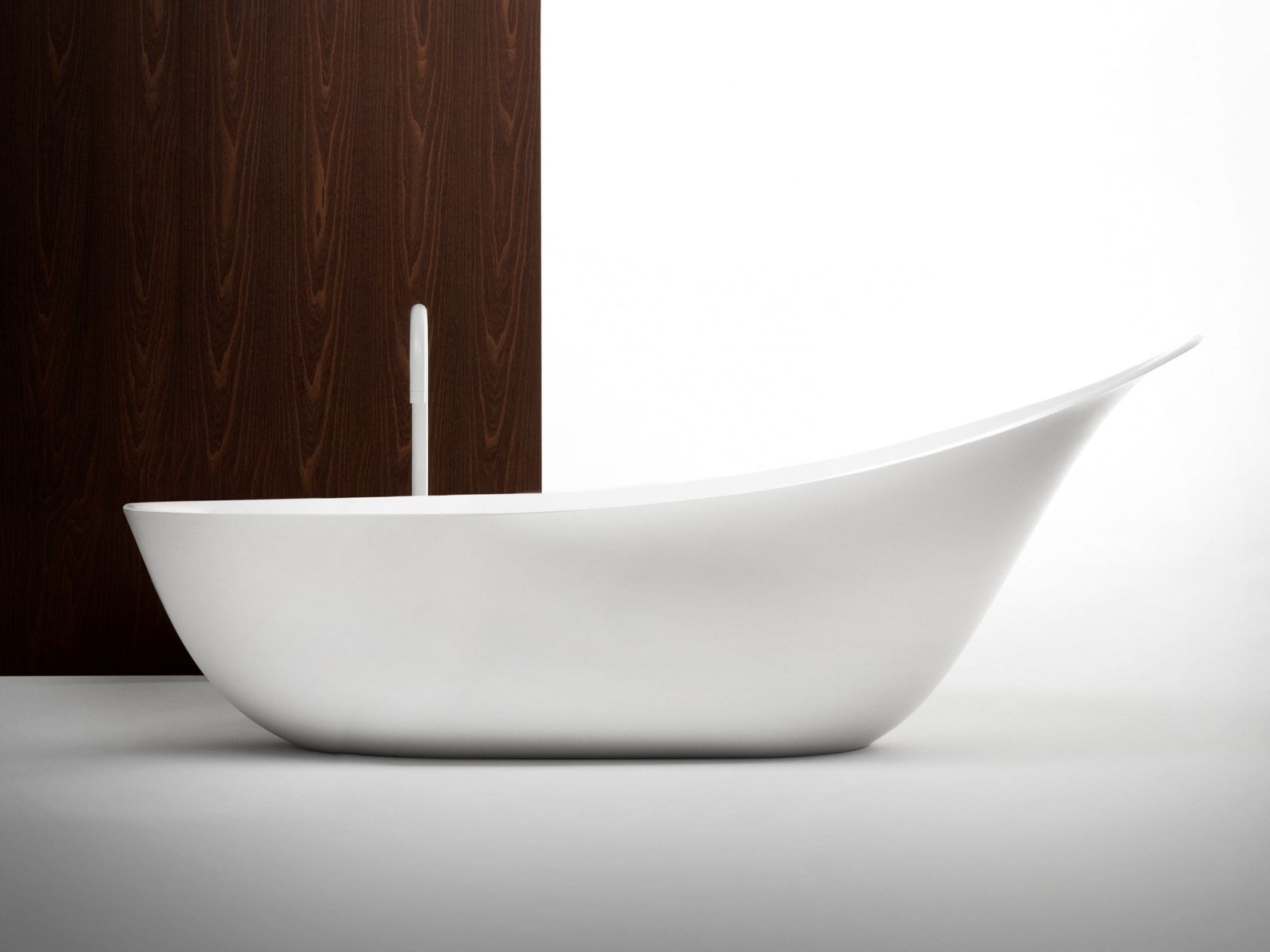 LANCETTA Freestanding oval Cristalplant® bathtub By FALPER | design ...