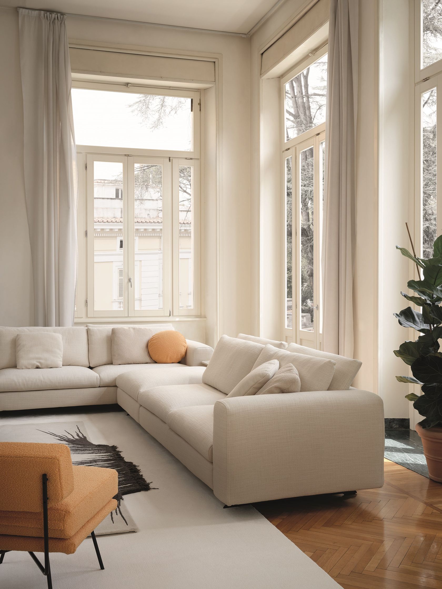 LEENUS Sofa By arflex