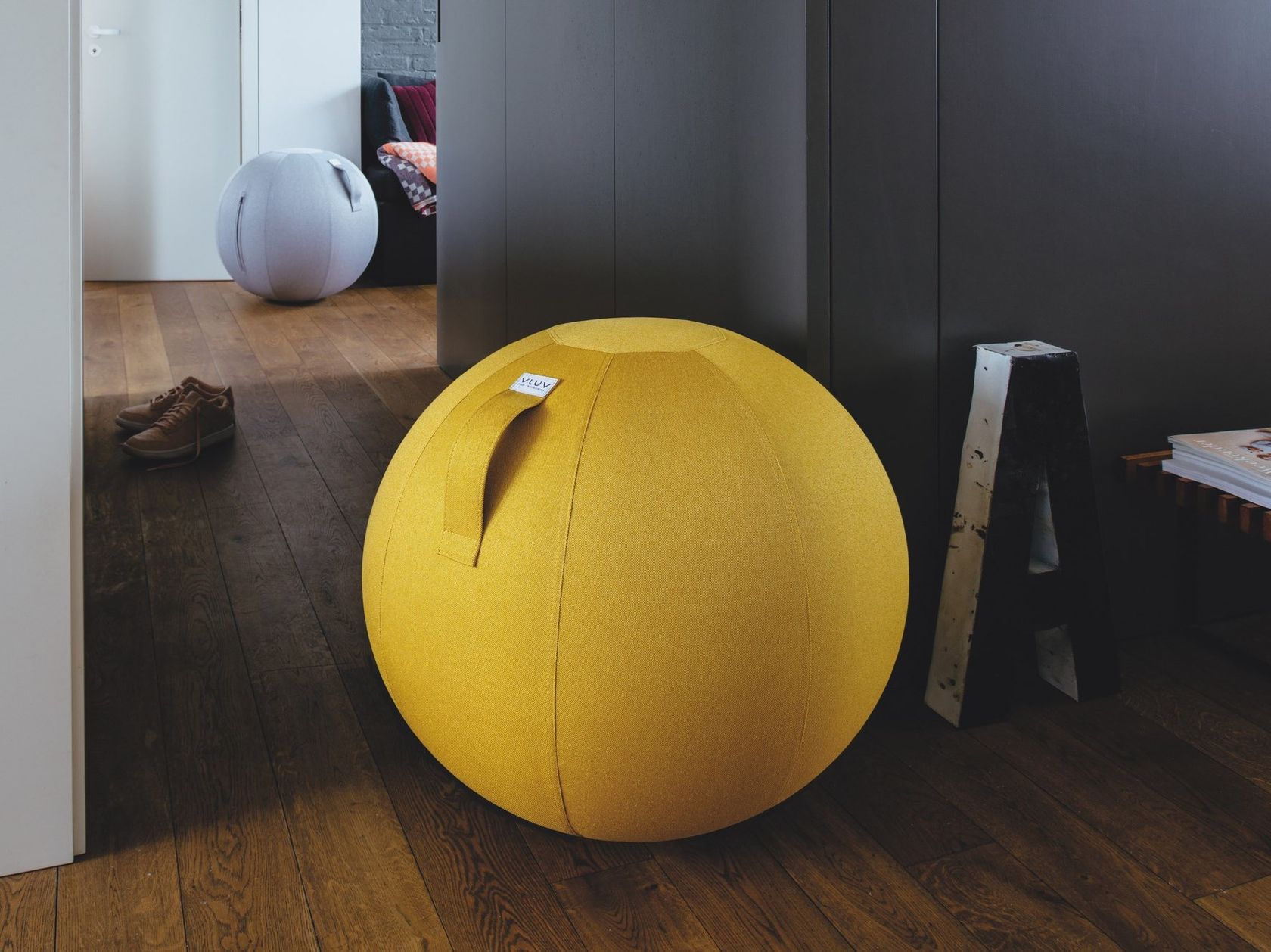 Inflatable polyester pouf with removable lining LEIV By VLUV