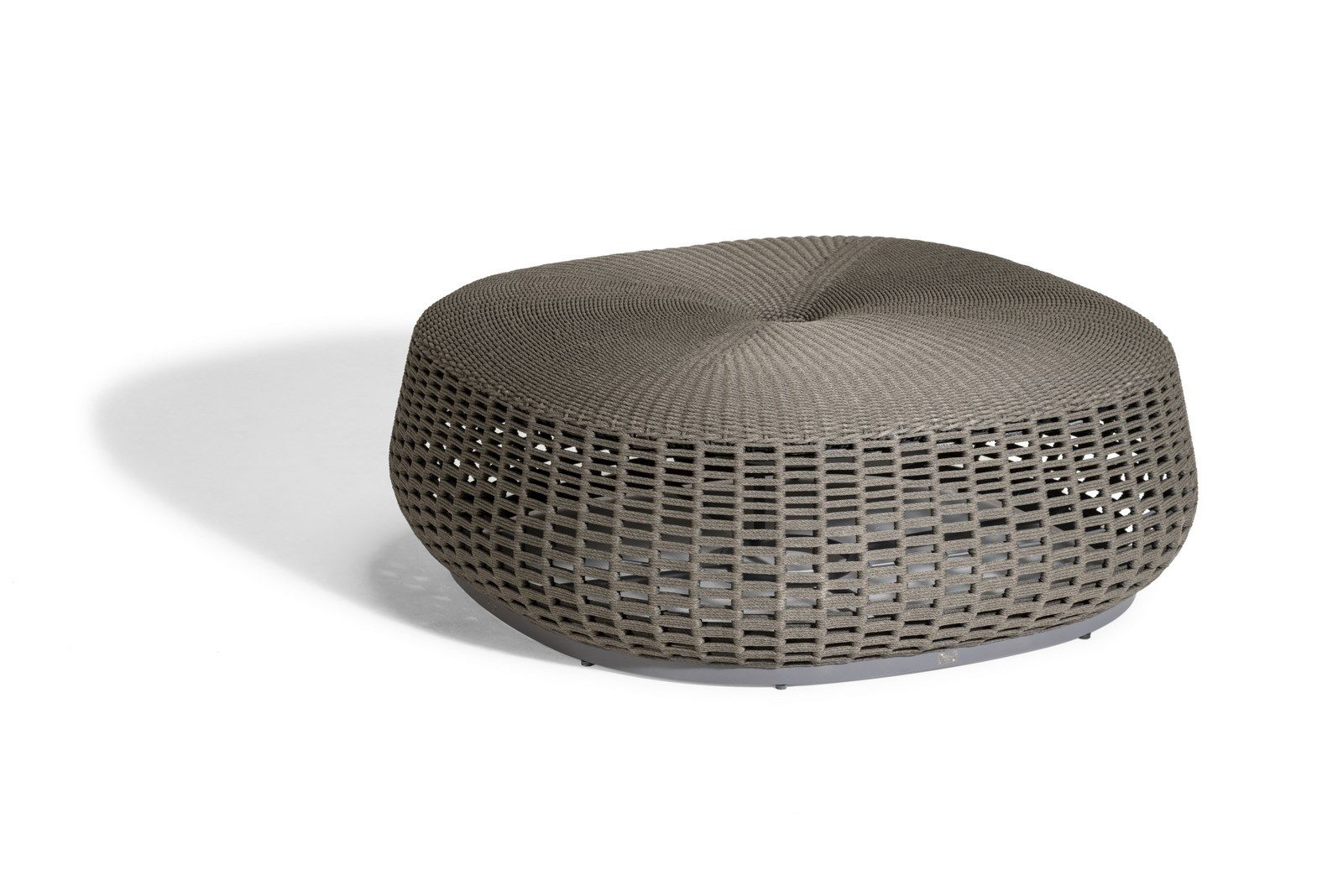 LEPLÌ OUTDOOR | Garden pouf By Poltrona Frau design Kensaku Oshiro