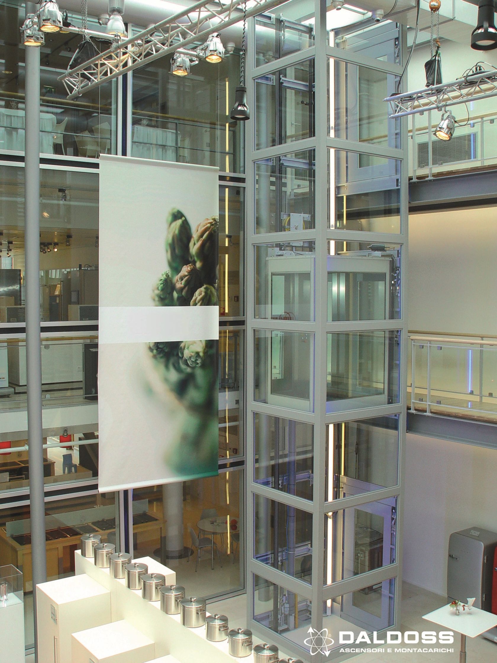 LEVEL Mini elevador hidráulico By DALDOSS ELEVETRONIC