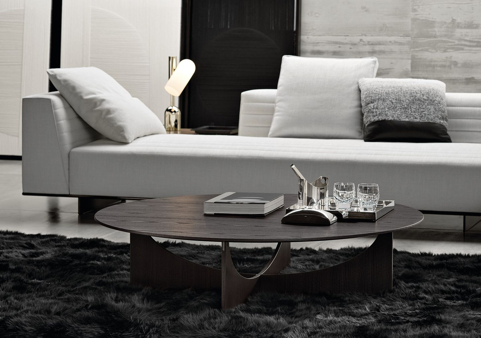 LIDO Low square ash coffee table By Minotti | design GamFratesi