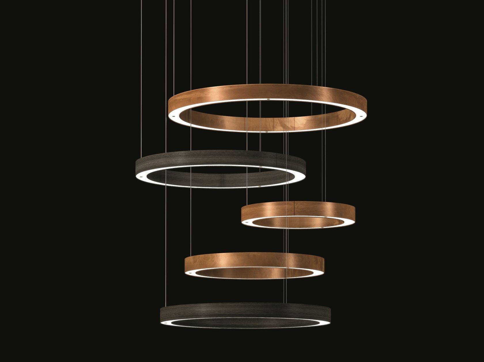 LIGHT 5 RING MULTIMATERIC LED wooden and brass pendant lamp By Henge ...