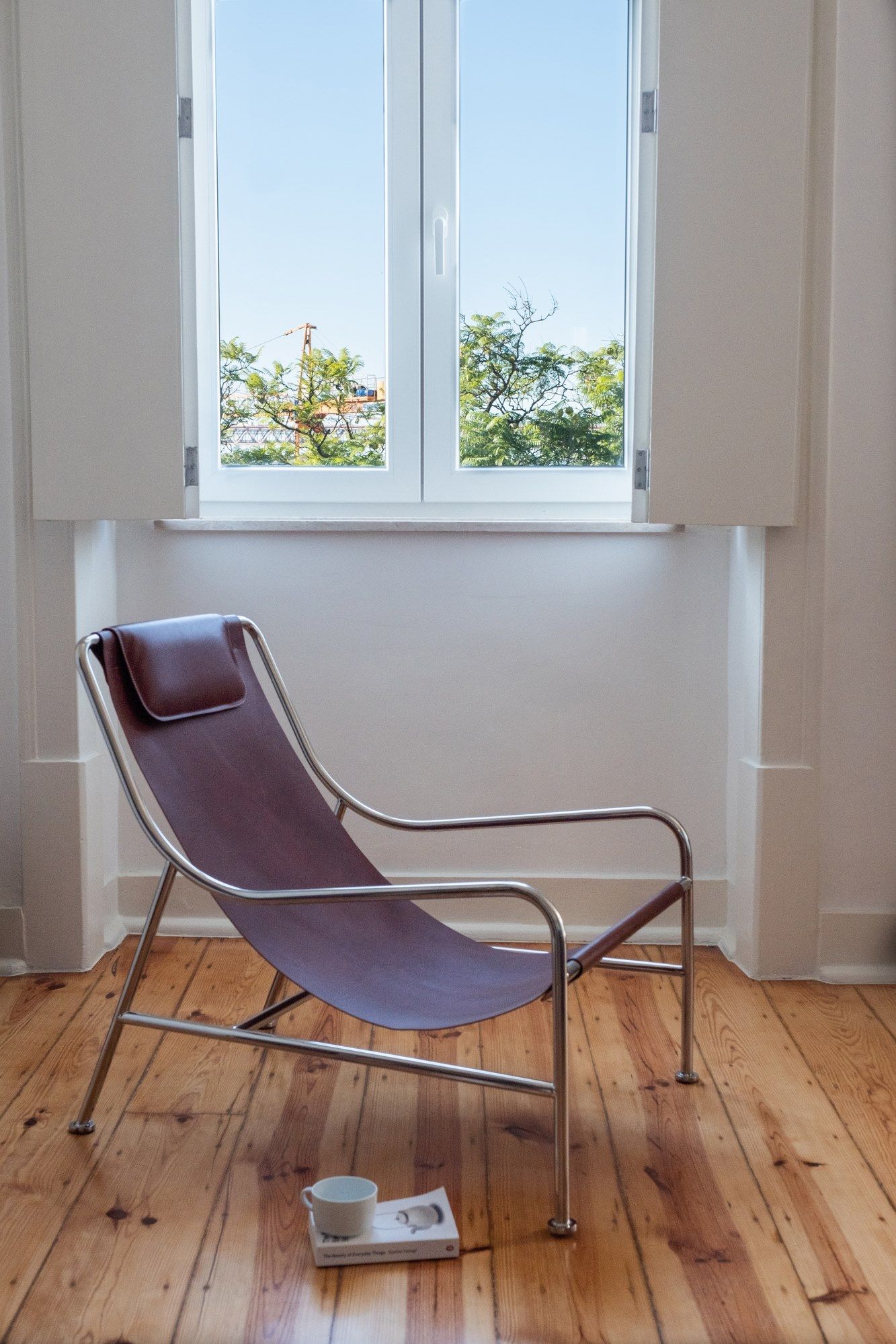 Leather lounge chair with armrests LISBOA By MOR DESIGN design Keiji ...