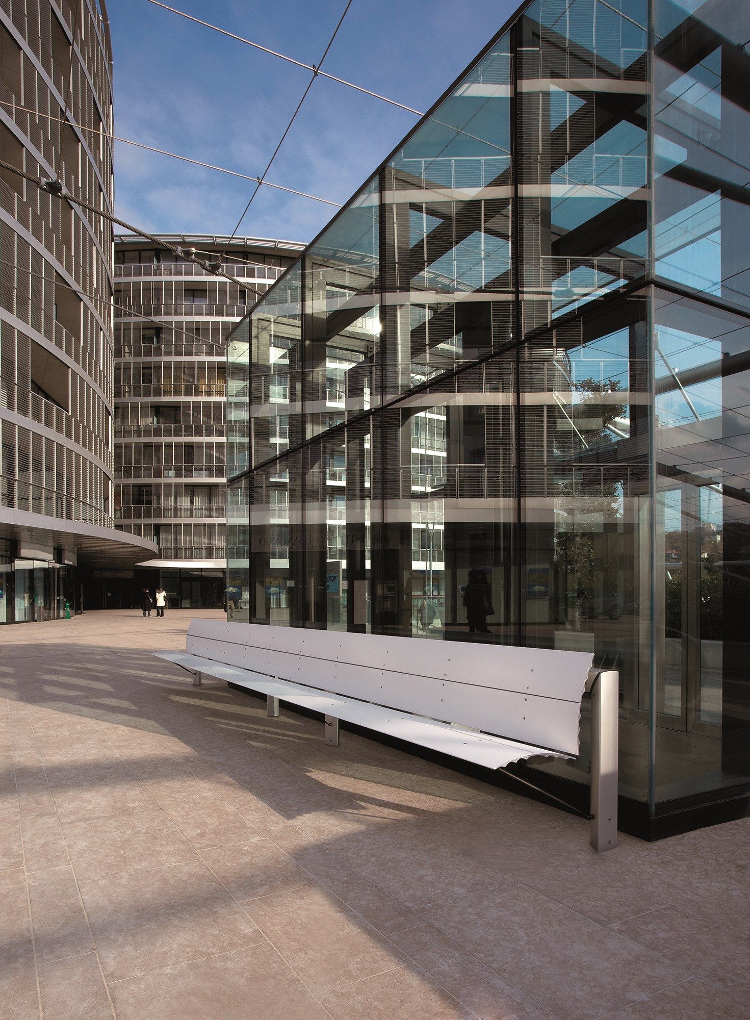 LOCO | Bench with back Metal bench with back By BSINERGY | design Ivan ...