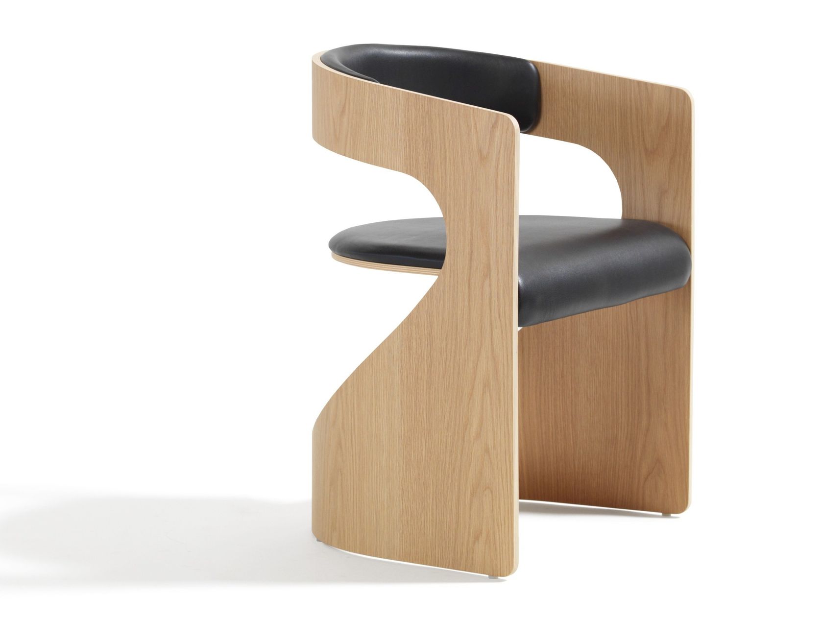LUCKY Chair with armrests By Blå Station