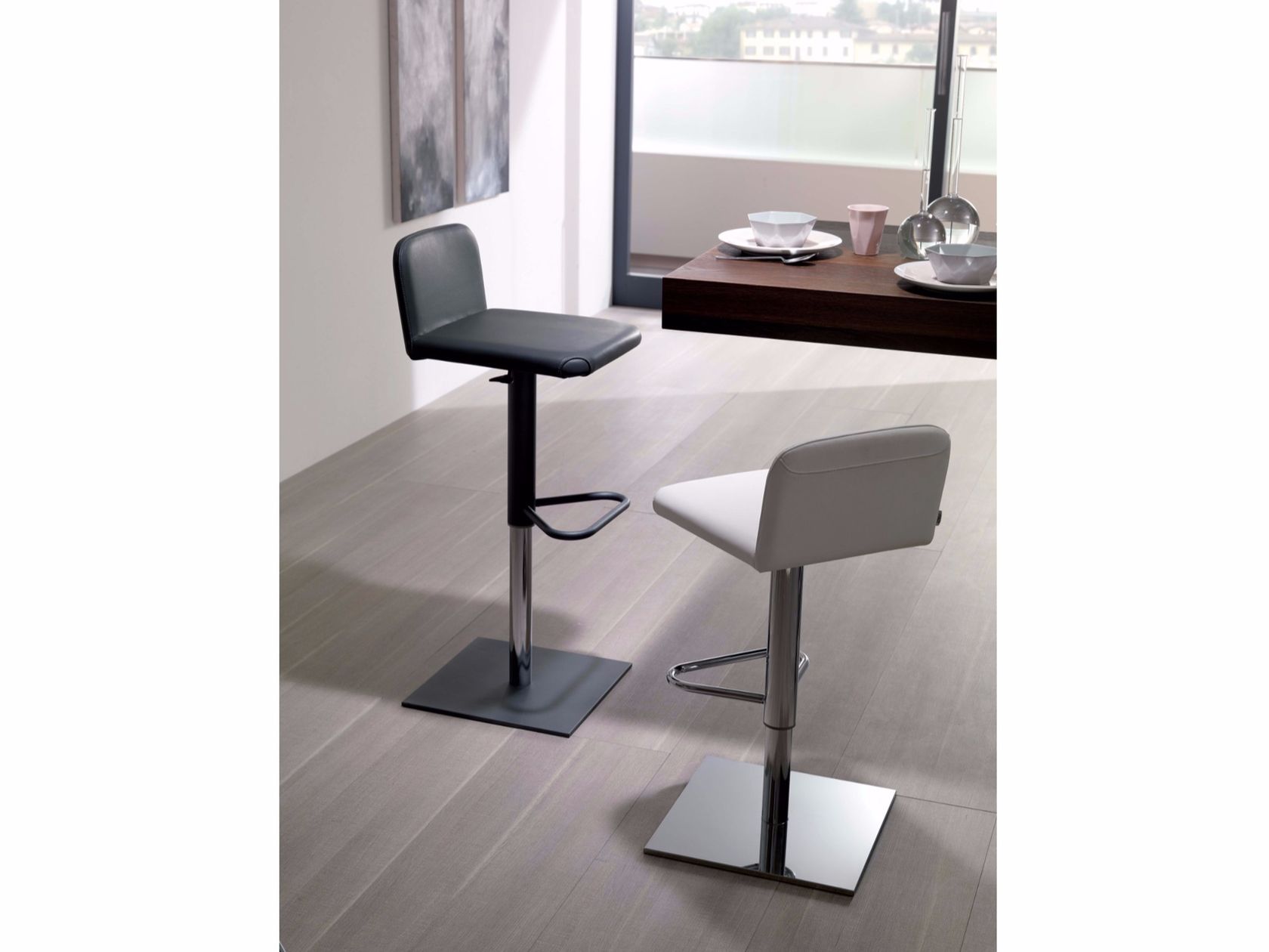 LUNETTE | Stool By Ozzio Italia