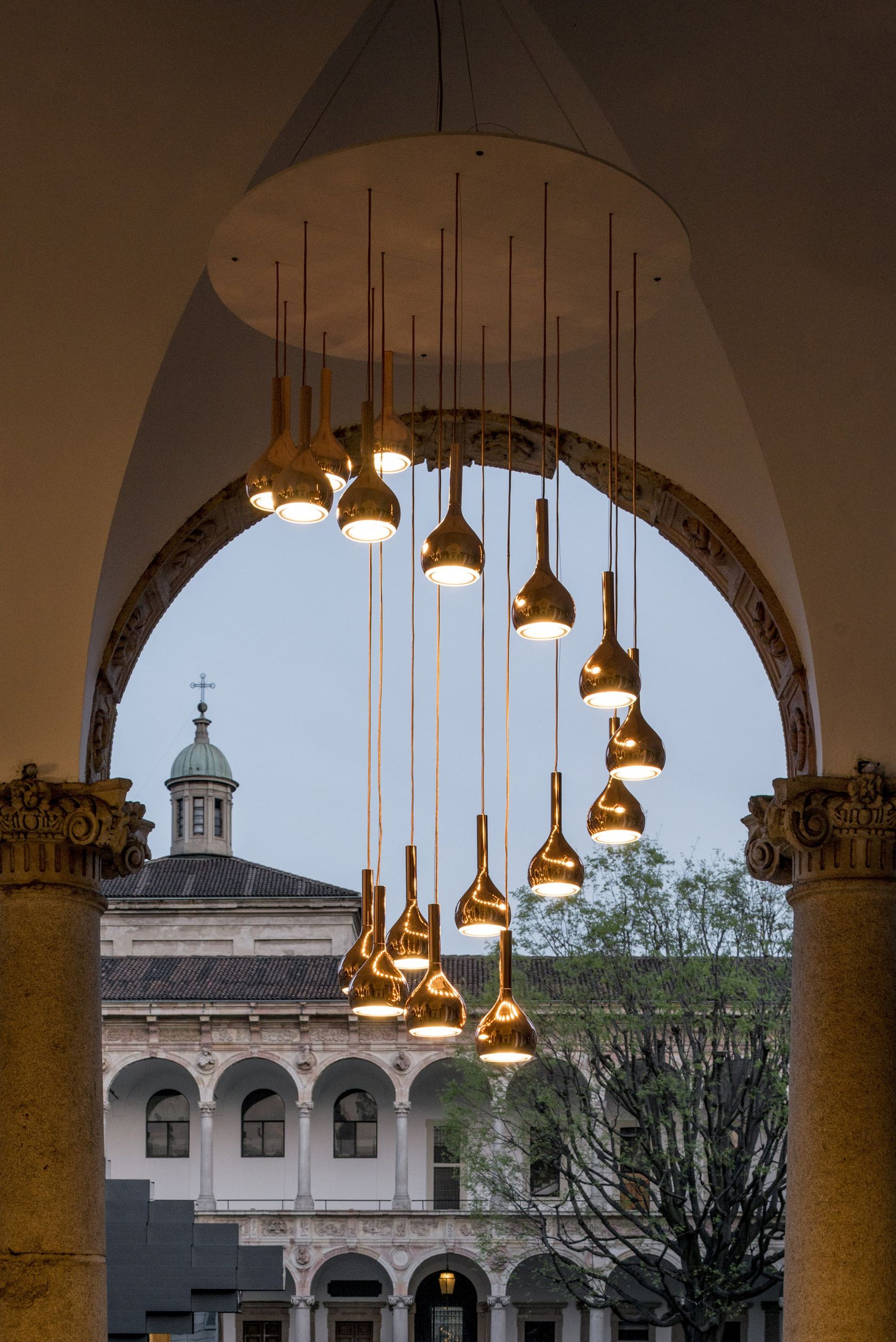 LED direct light aluminium pendant lamp LYS - 434/L By Oluce design ...