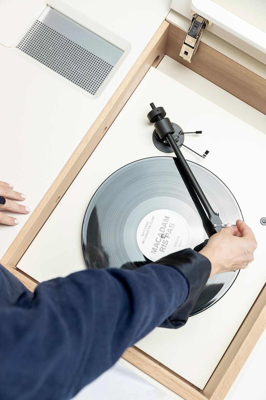 LX STUDIO Speaker By La Boite concept