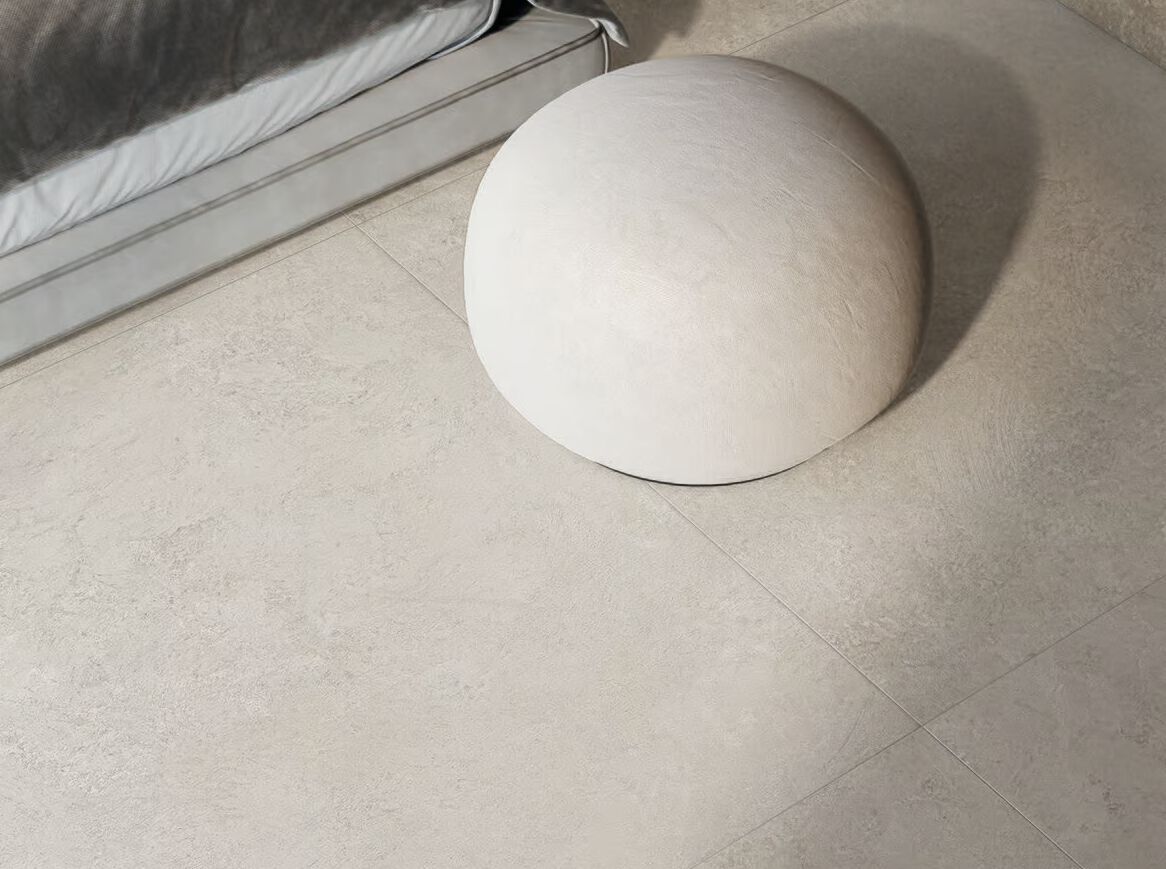 VIS Full-body porcelain stoneware wall/floor tiles By LaFaenza