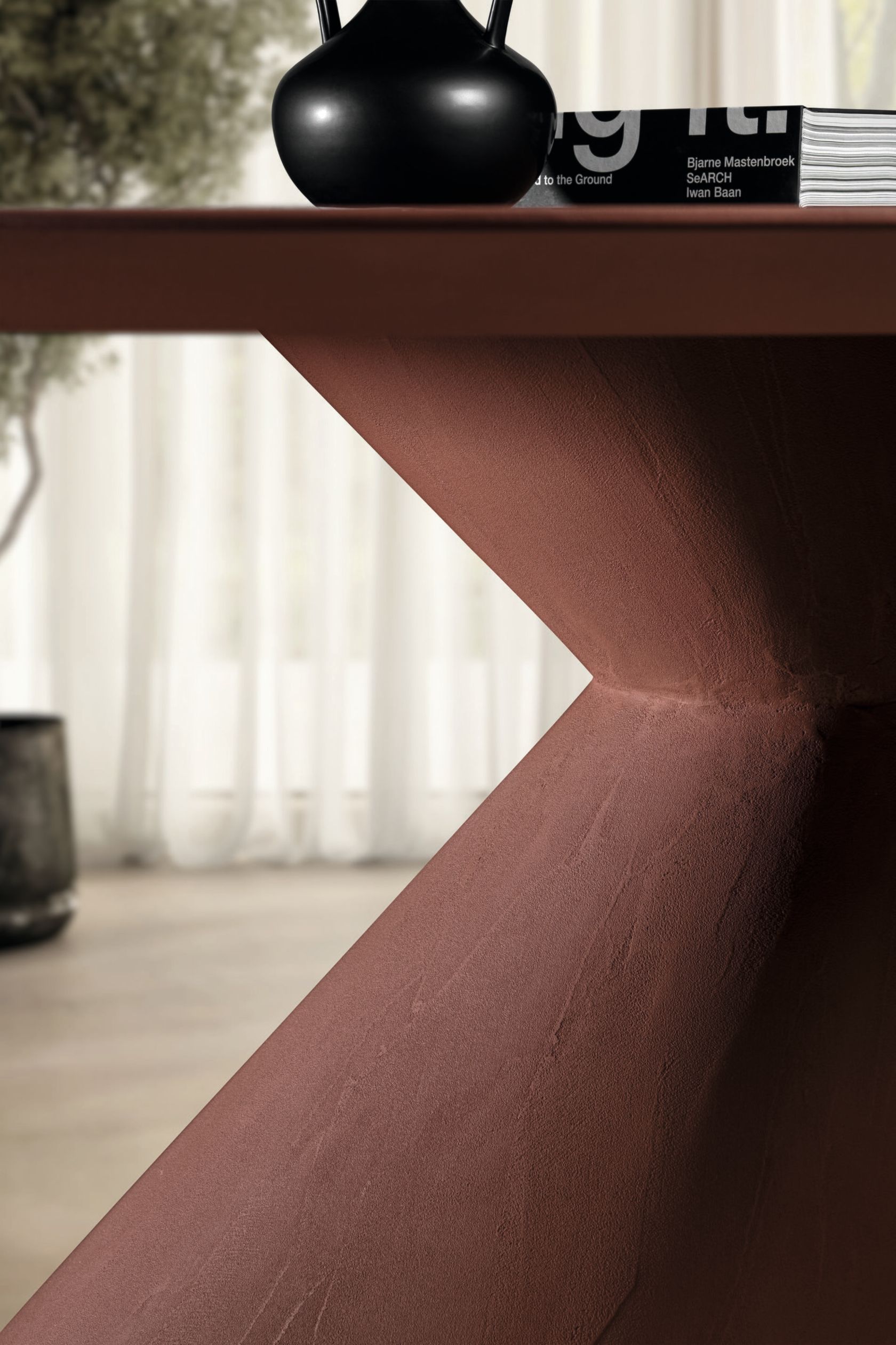 CHAPEAU 2886 Table By Lago