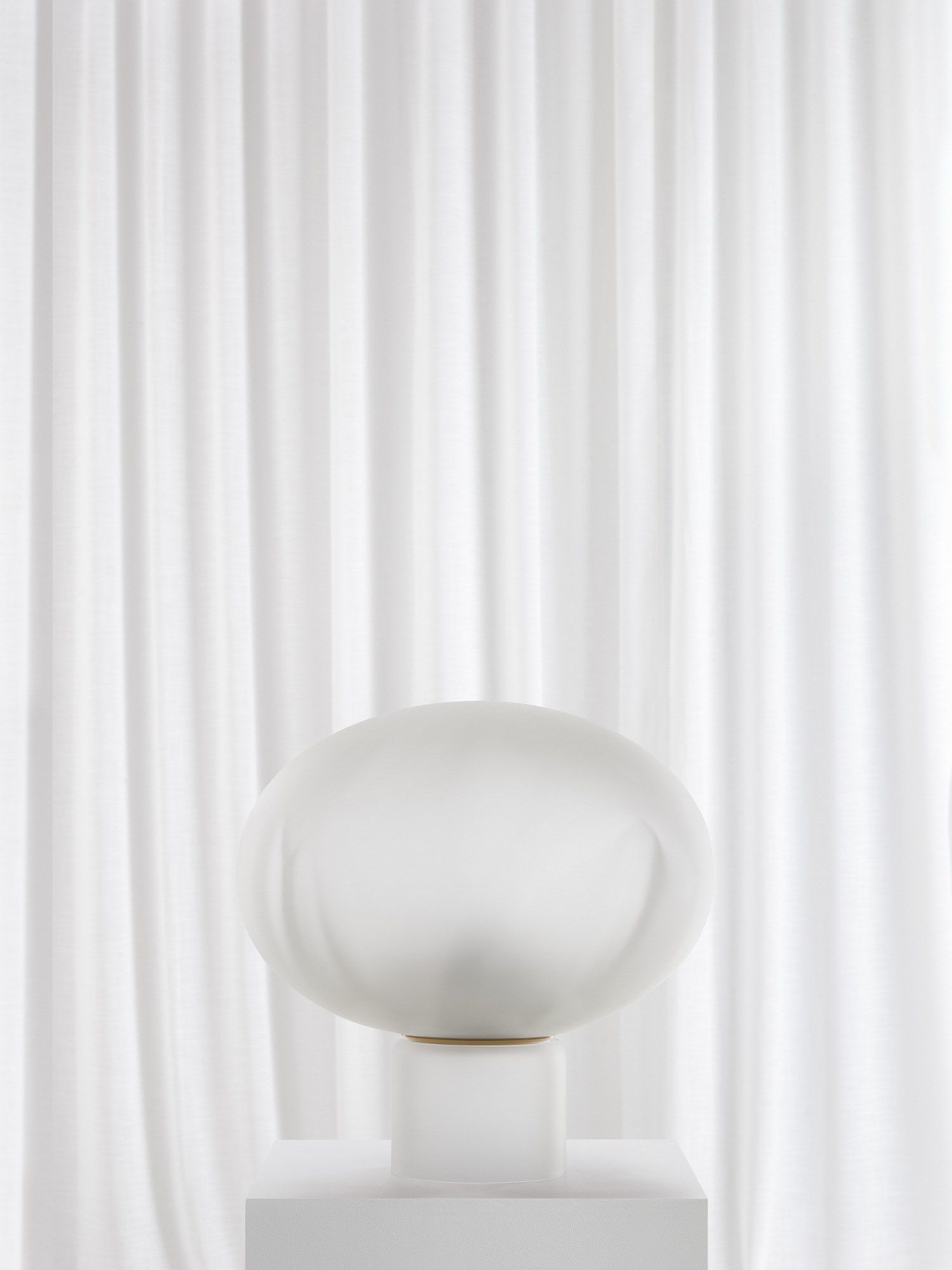 MÉNE | LED table lamp By Ross Gardam