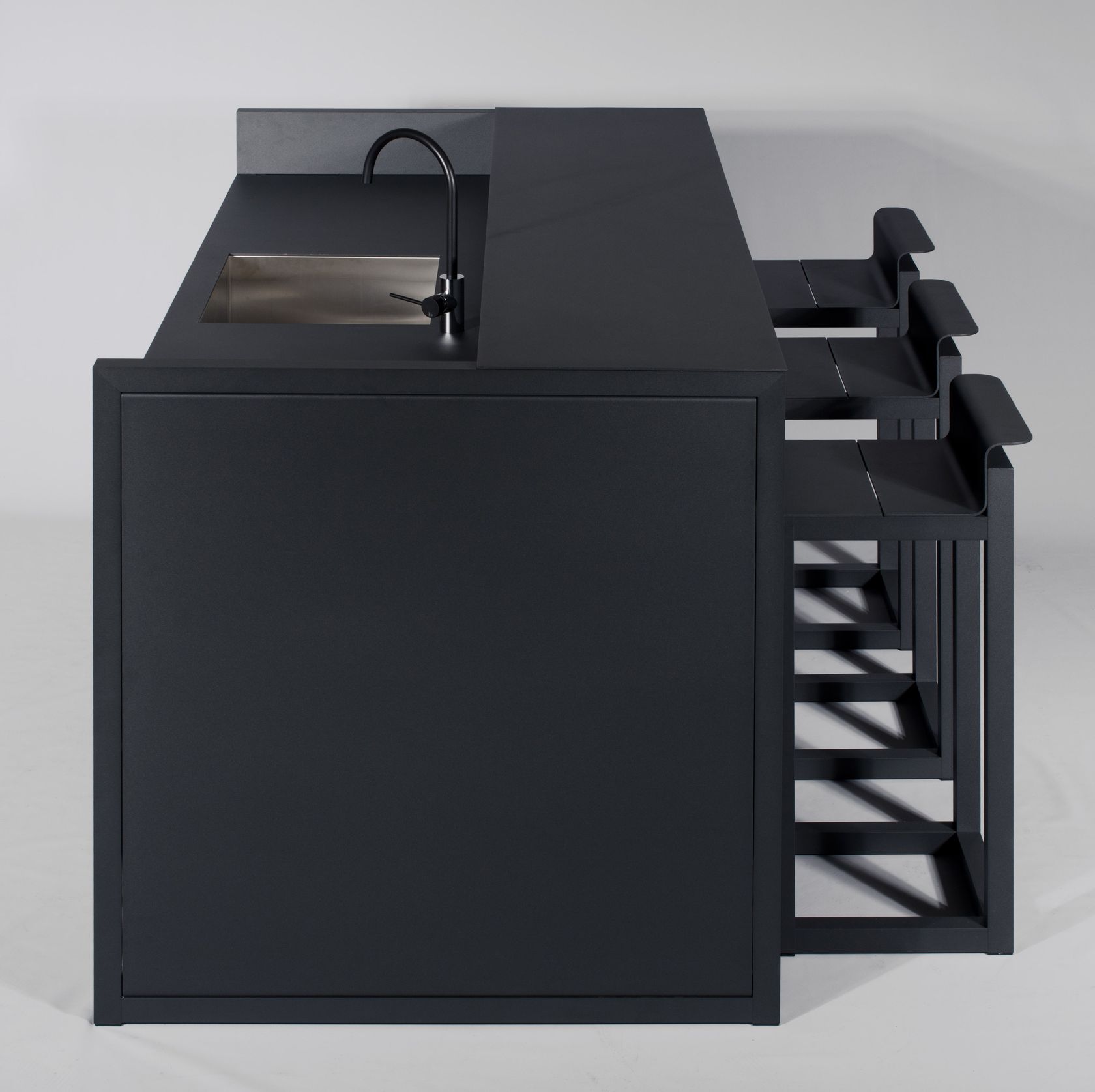 M2 | Bar counter Aluminium bar counter By Sachi