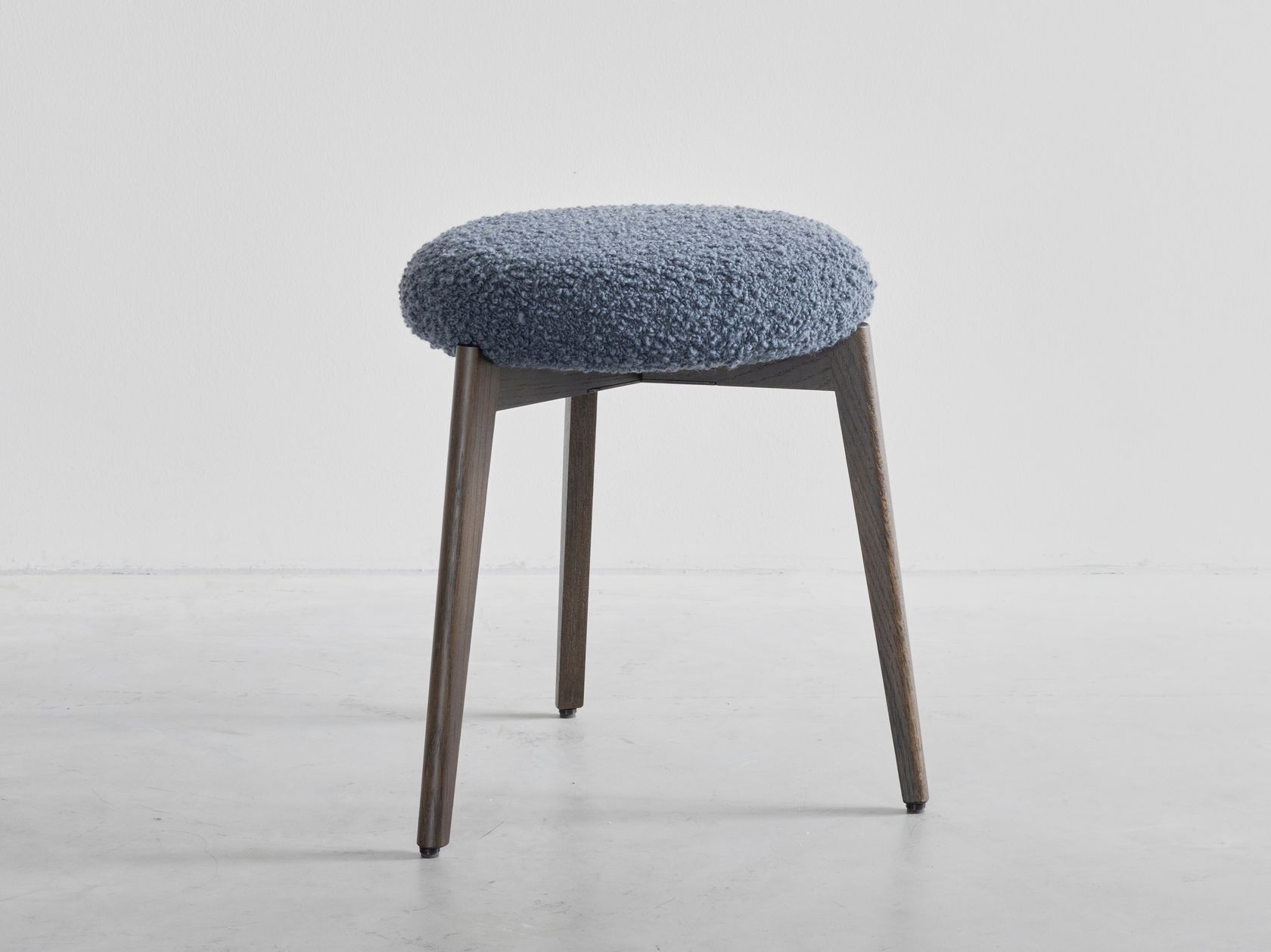 MACARON | Stool By Van Rossum design Lieven Musschoot, Cas Moor