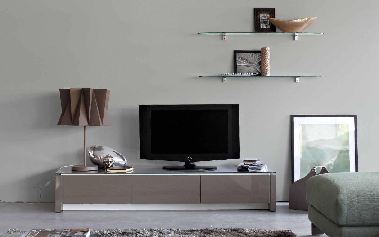 MAG Low TV cabinet with flap doors By Calligaris