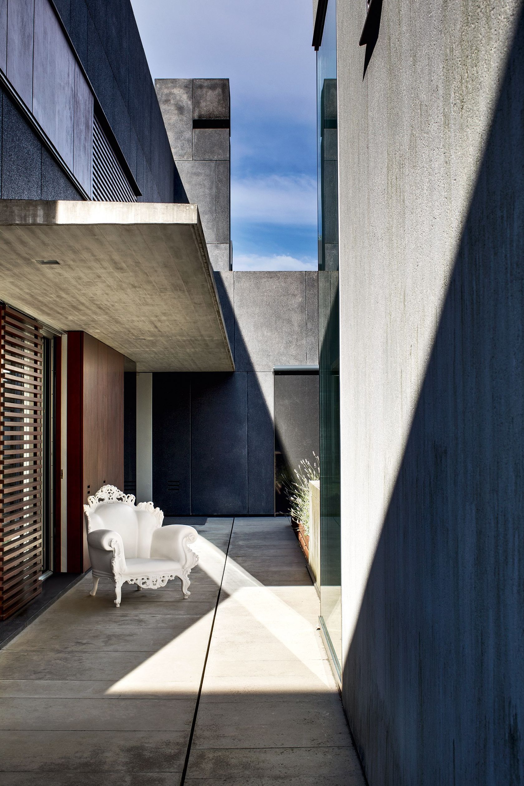 MAGIS PROUST Poltrona By Magis | design Alessandro Mendini