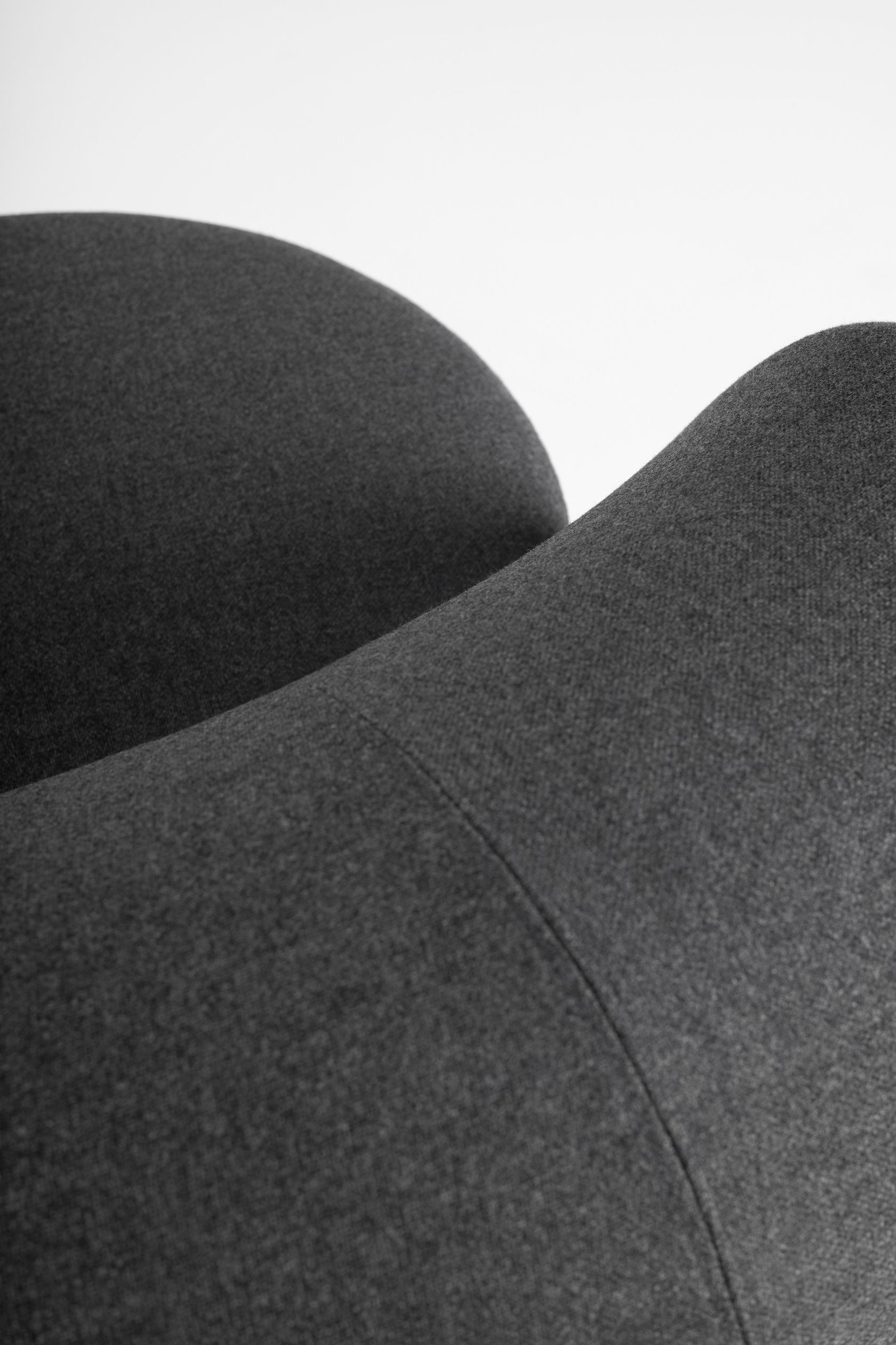 MAKI Modular fabric bench seating with back By Offecct | design Jin ...