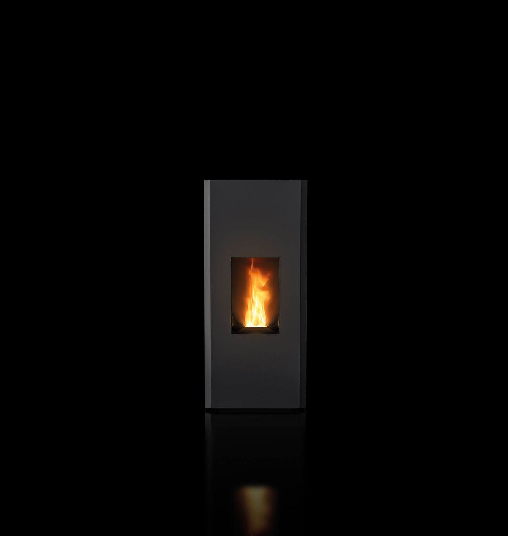 MAKO stove By MCZ design Stefano Salerni - MCZ design