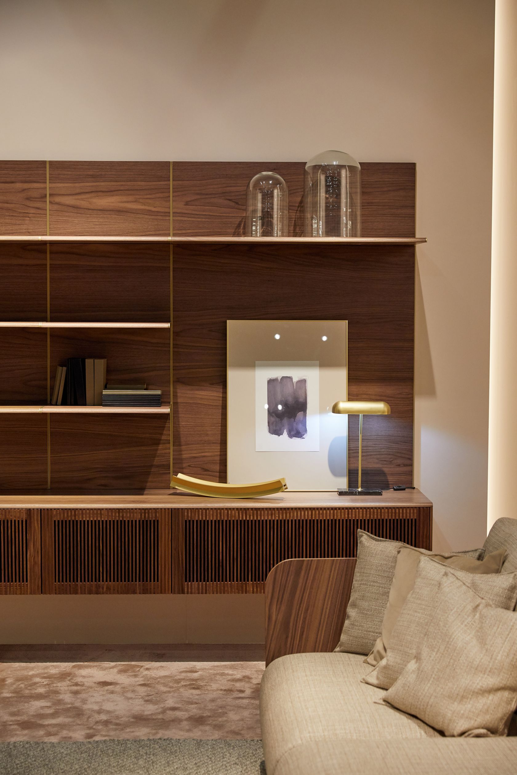 MALMÖ WALLSYSTEM storage wall By Punt design Mario Ruiz