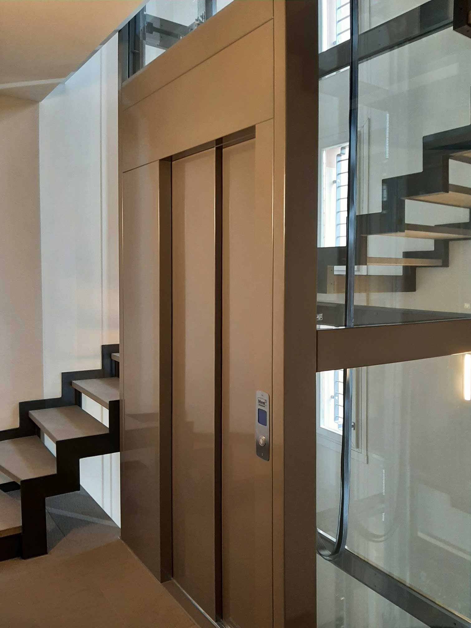 MANGUSTA Platform lift By A.R.E.