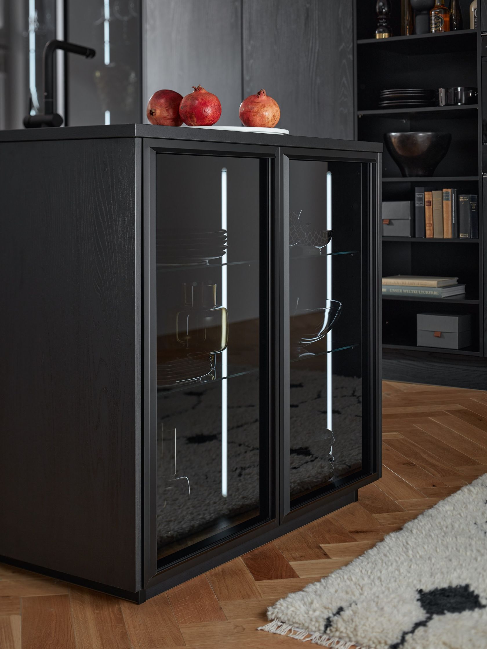 MANHATTAN OAK NERO kitchen By Nolte Küchen