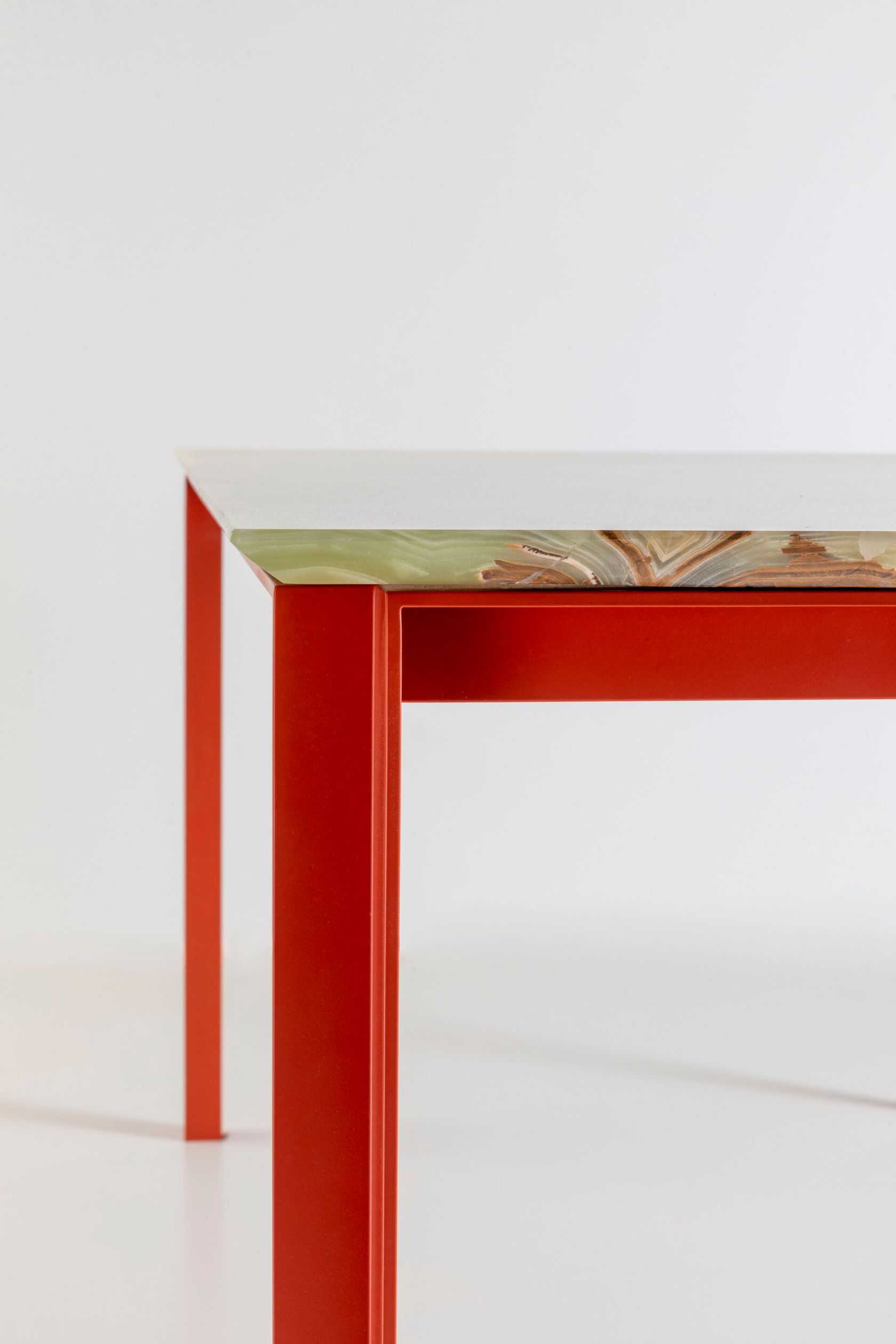 ONICE 45 ALTO 桌子 By MAS Design