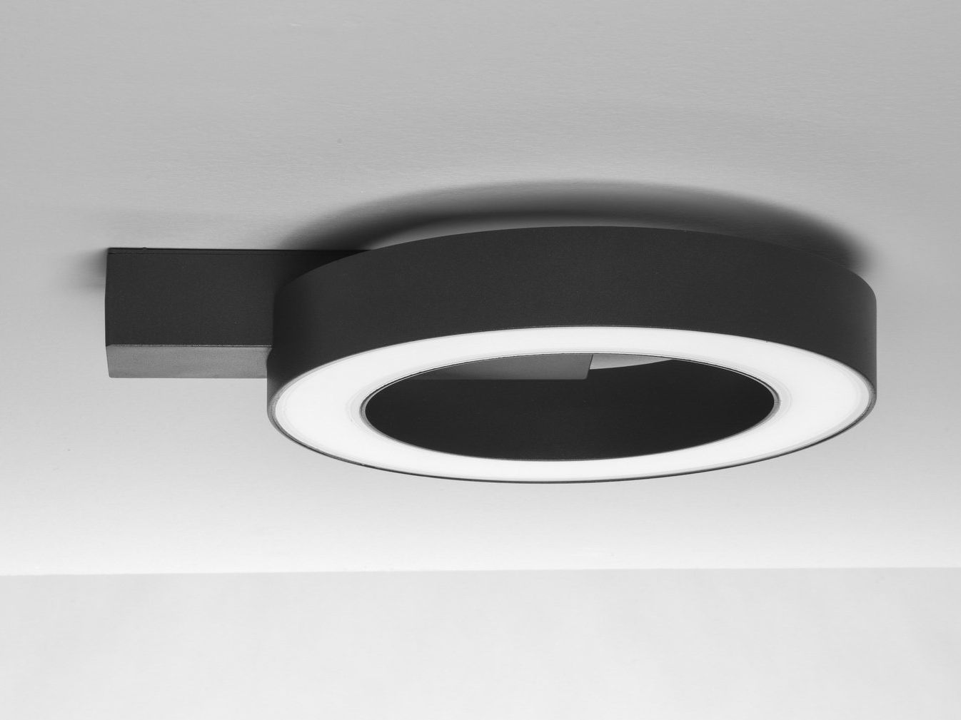 LED die cast aluminium wall lamp MASK+ ROUND By PERFORMANCE iN LIGHTING ...