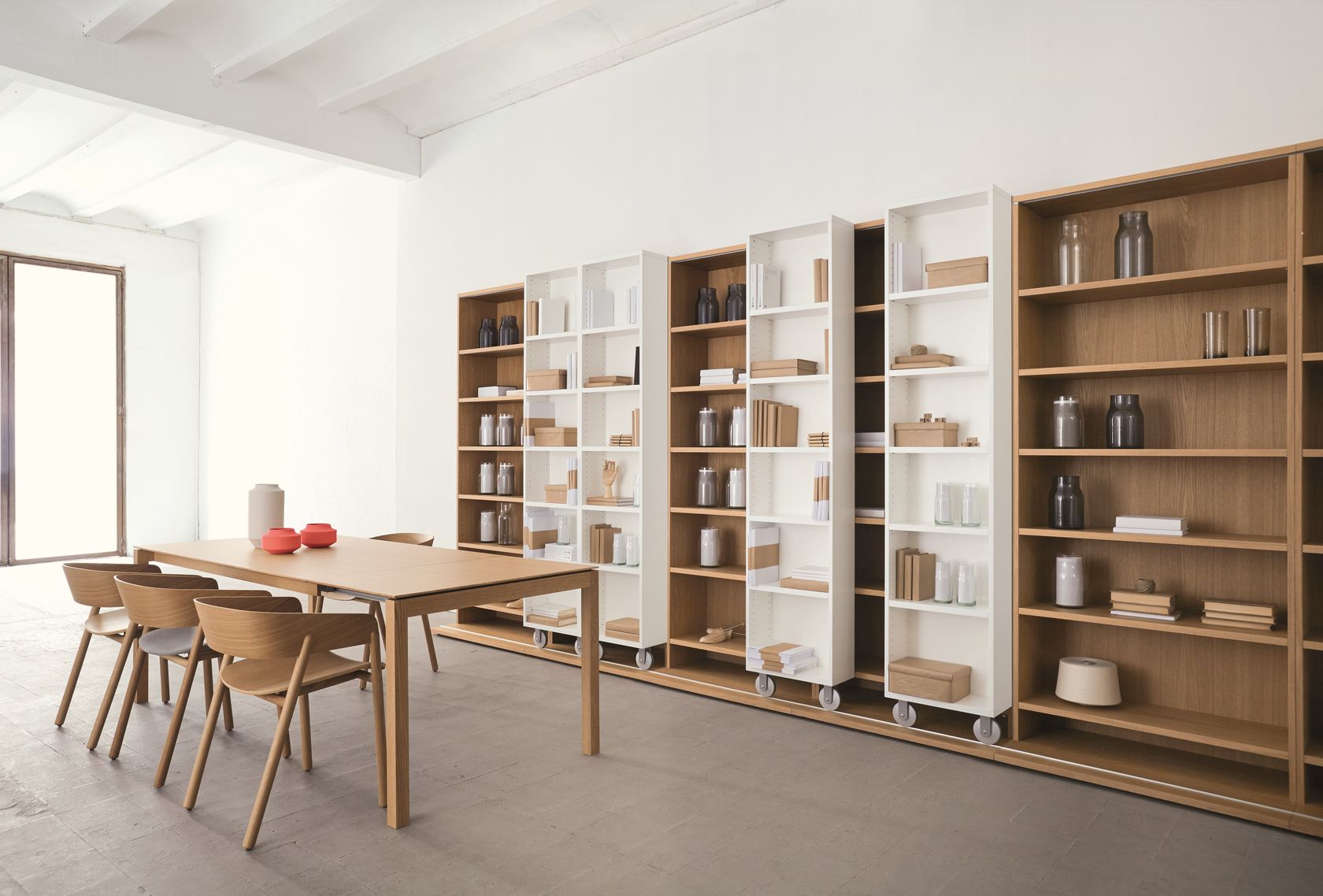 MAVA chair By Punt design Stephanie Jasny