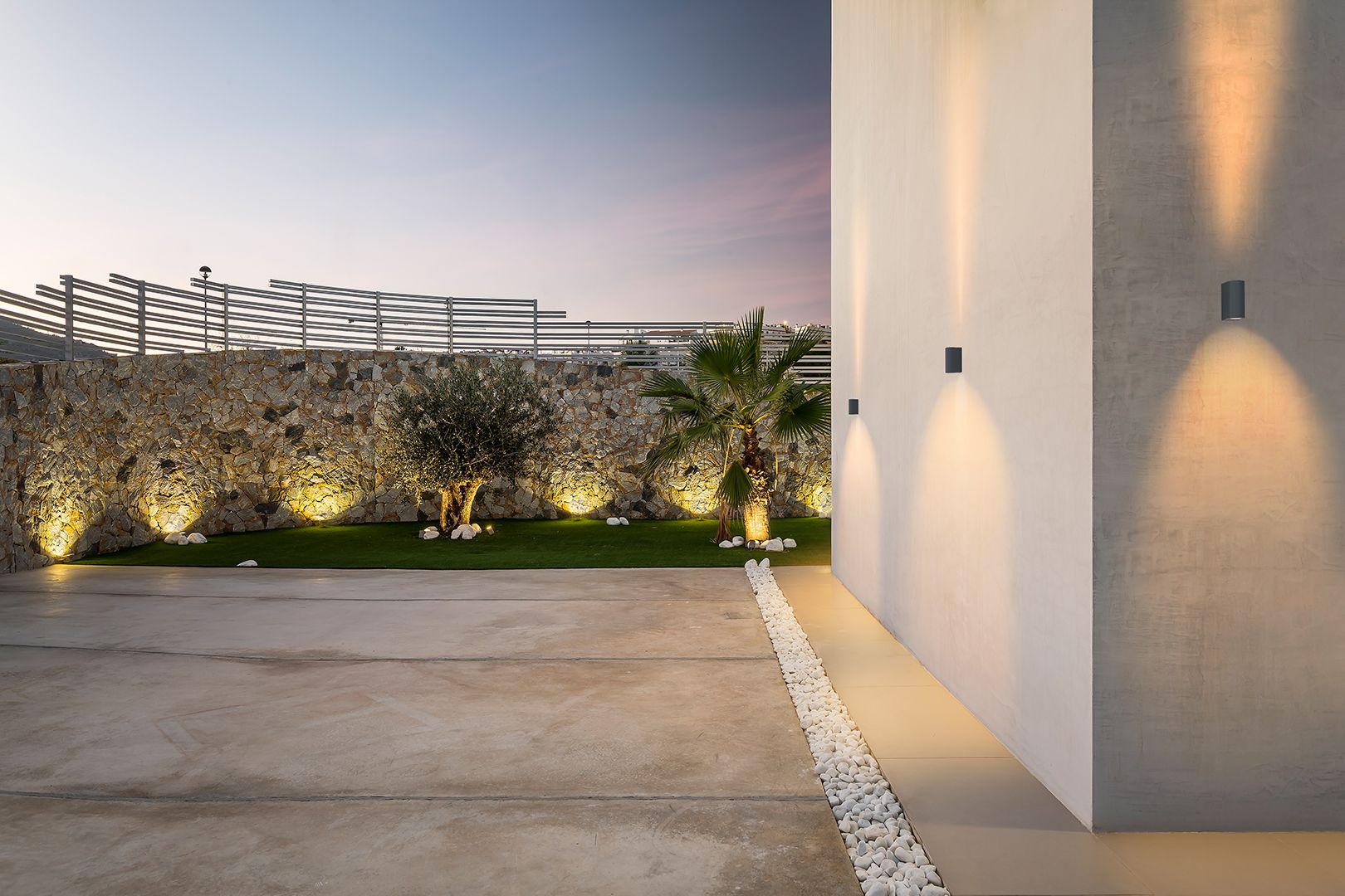 LED direct-indirect light aluminium Outdoor wall Lamp MAX By LEDS C4