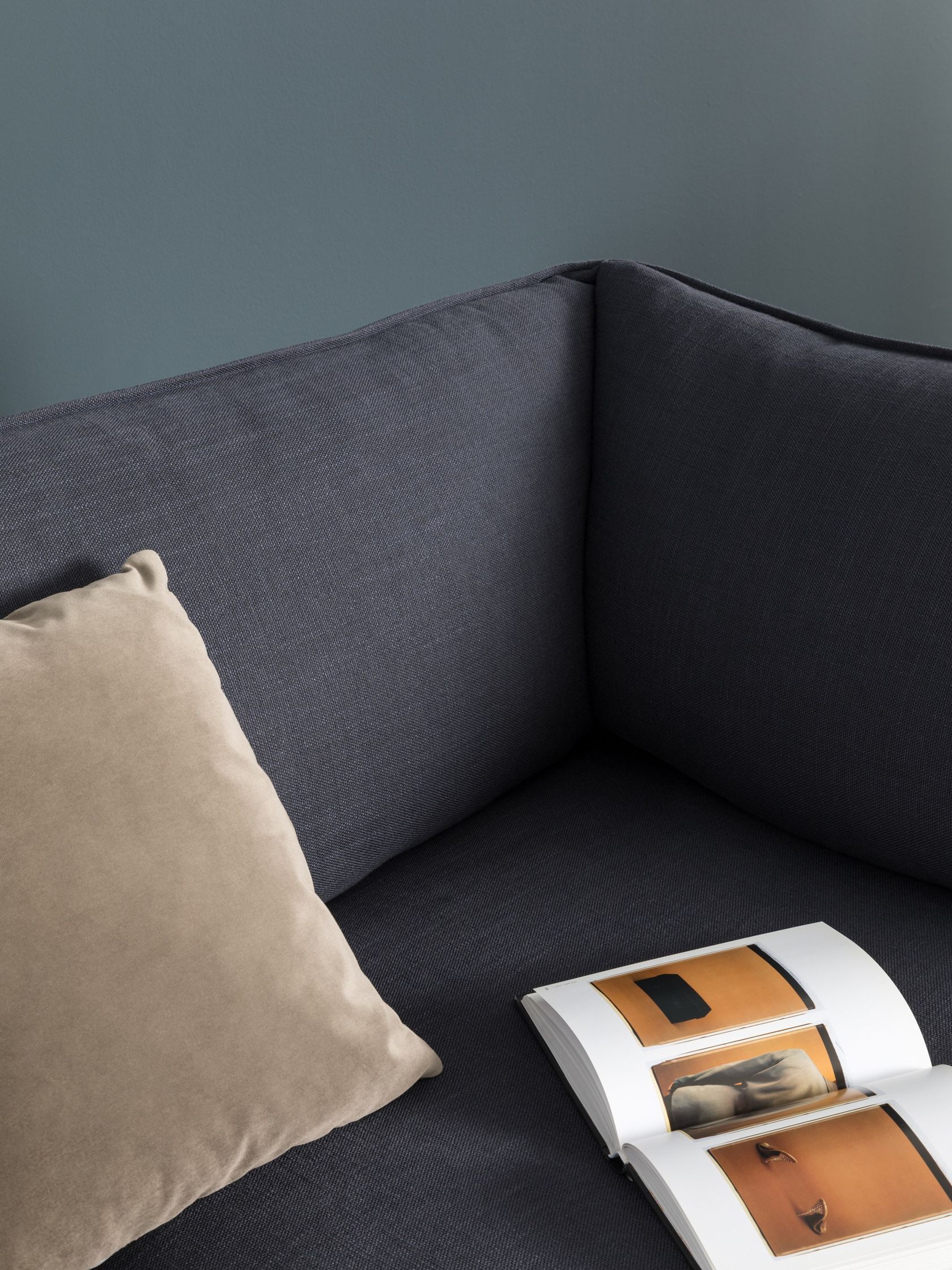 MAX Modular sofa with chaise longue By SP01 | design Metrica